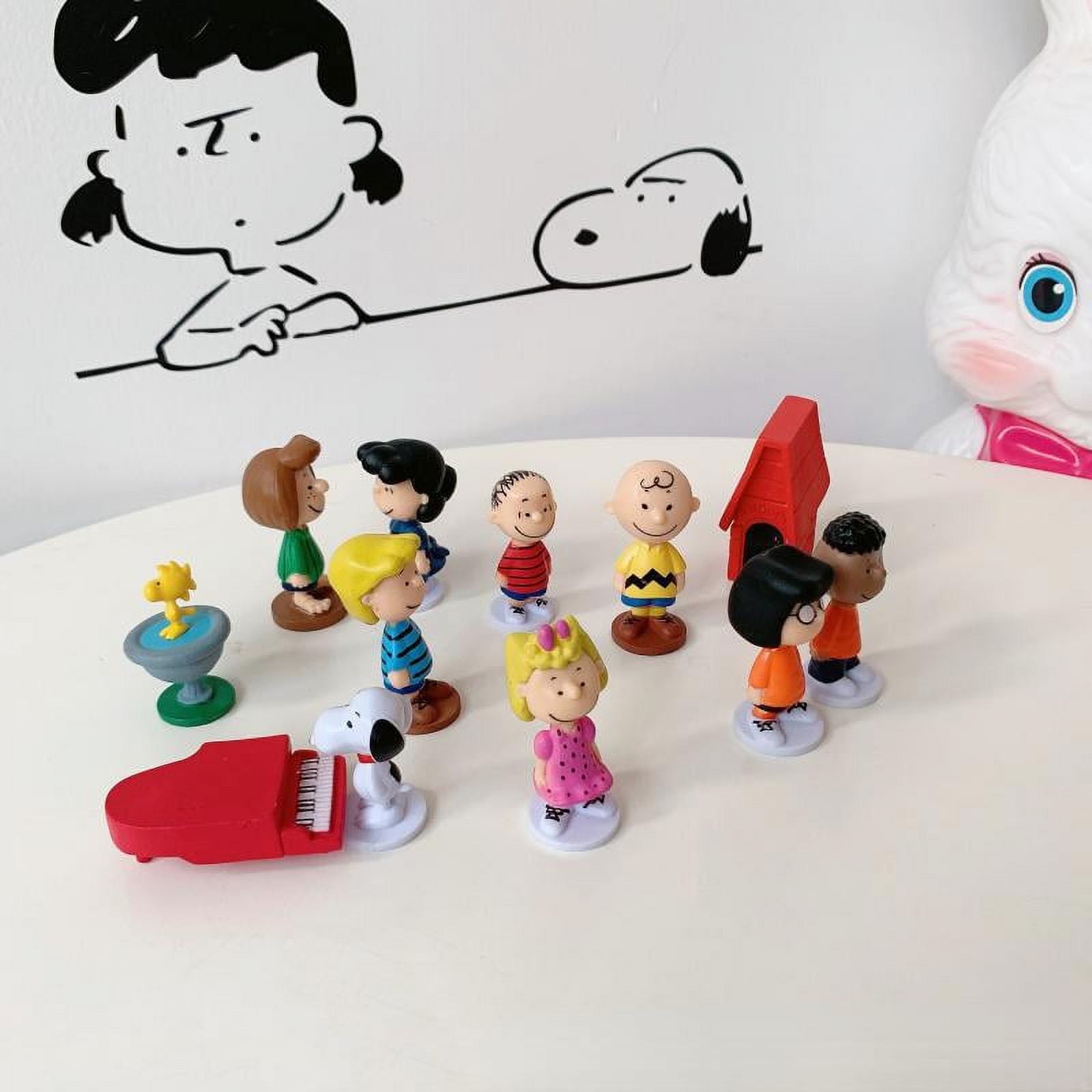 12 Pcs Cartoon Character Peanuts,Red House and Dog Set - 2 Inch Mini ...