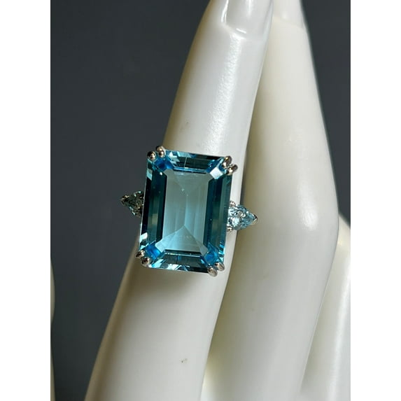 13x18 mm Emerald Cut Sky Blue Topaz Ring, Stunning Silver Large Quality ...