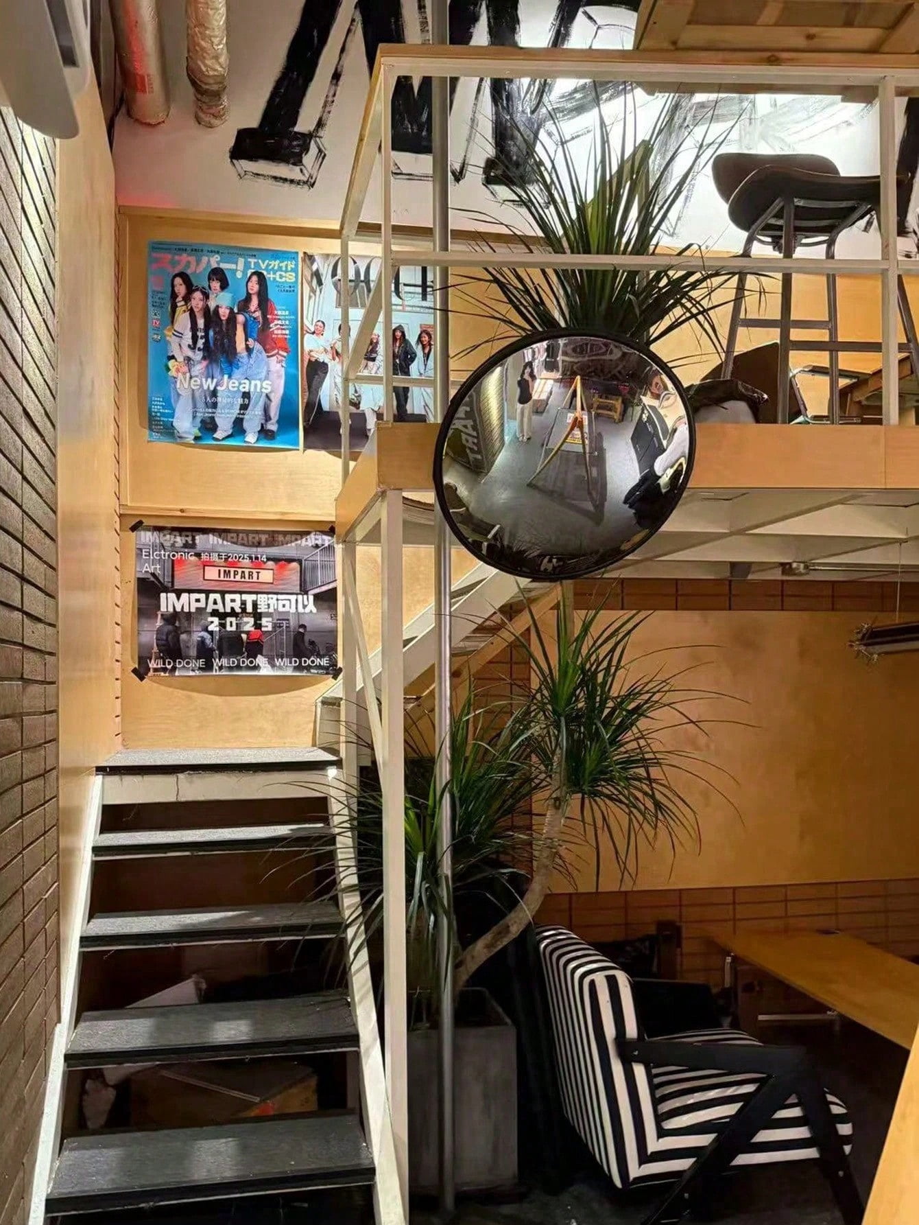 14.5CM Round Wall Mounted Decorative Corner Mirror Full Length ...