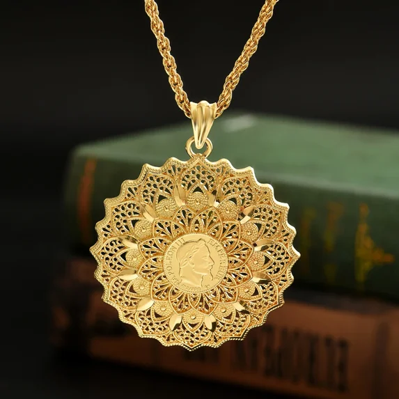 14K Yellow Gold Ladies' Necklace With A Portrait Pattern In A Retro ...