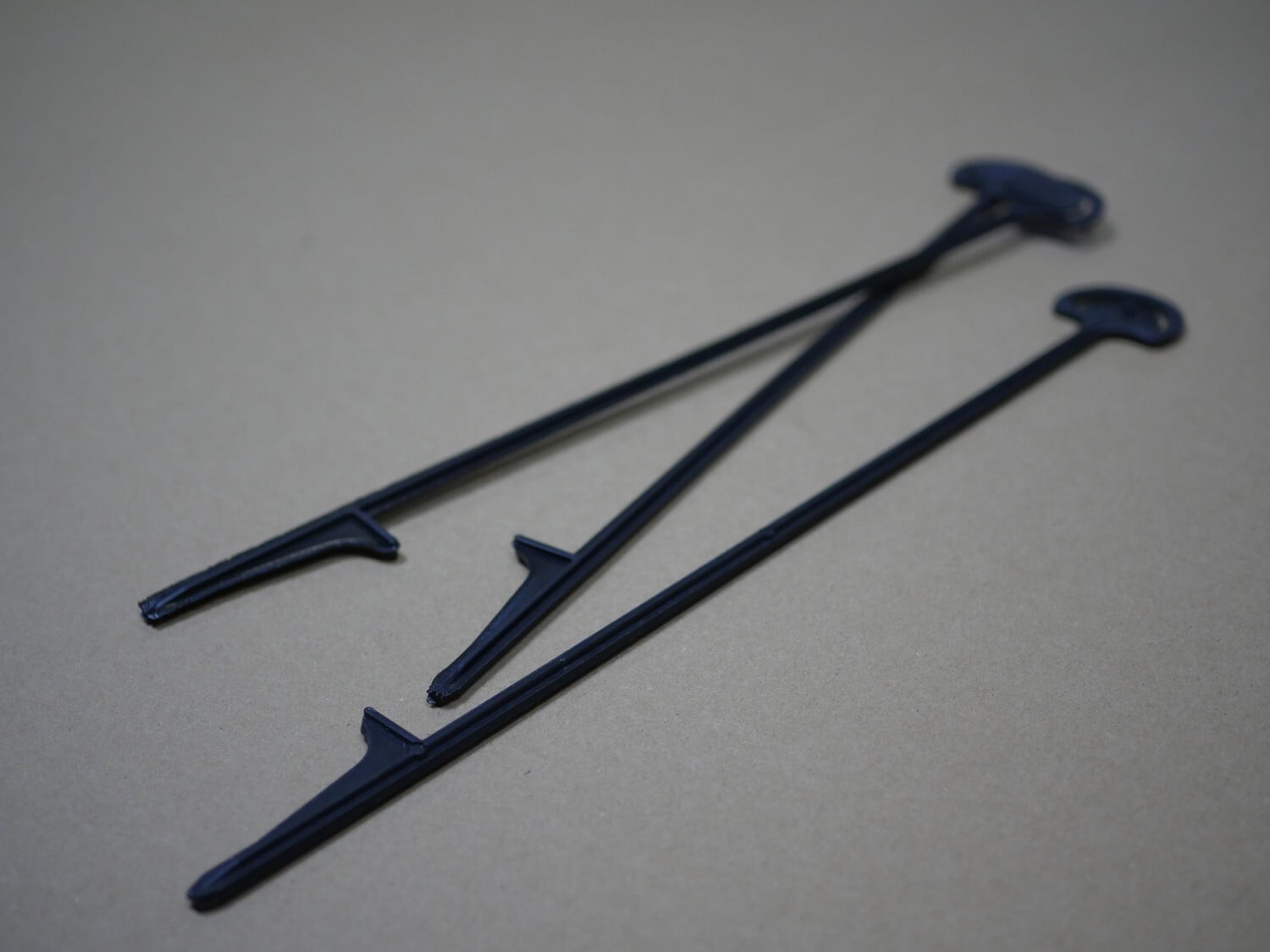 18" Clip Stick - Lawn Stake, Turf Stake, Posting Stakes - 500ct carton ...