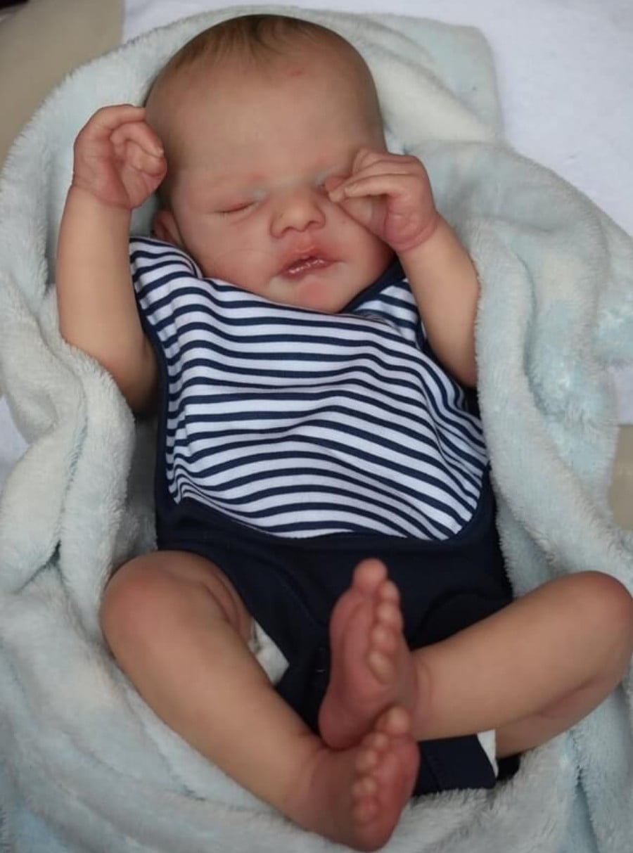 19 inch Soft Vinyl Reborn Baby Lovely Sleeping Boy Doll with Cloth Body ...