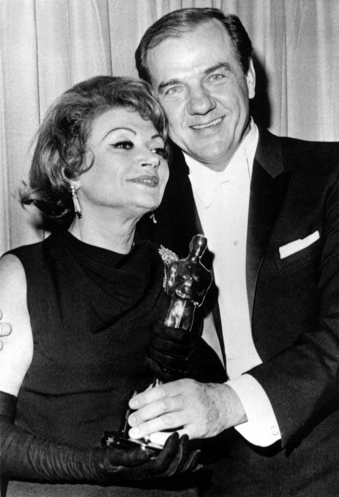 1964 Lila Kedrova [Best Supporting Actress History (24 x 36) - Walmart.com