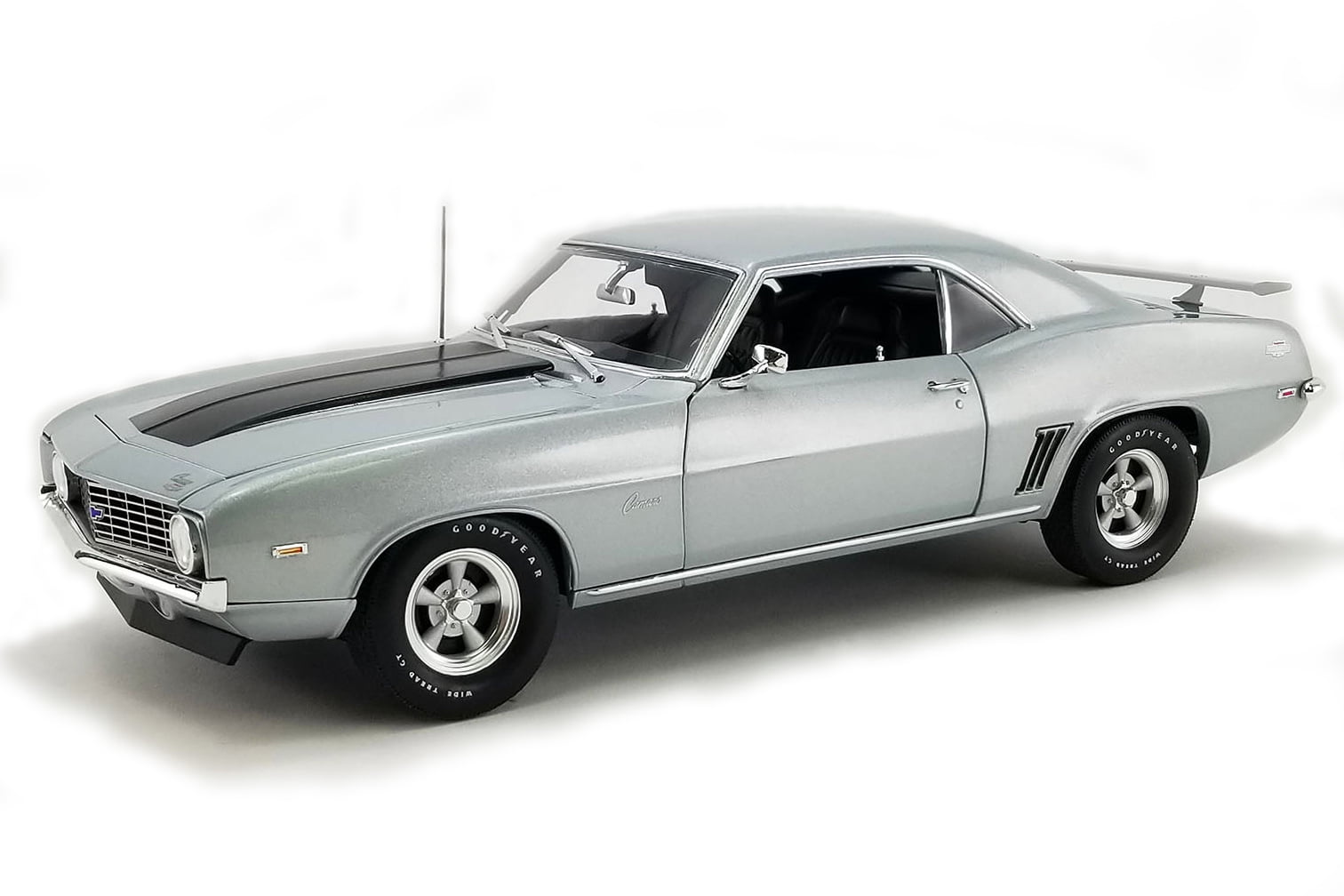 1969 Chevy Camaro Built by Dick Harrell, Cortez Silver w/Black Stripe ...