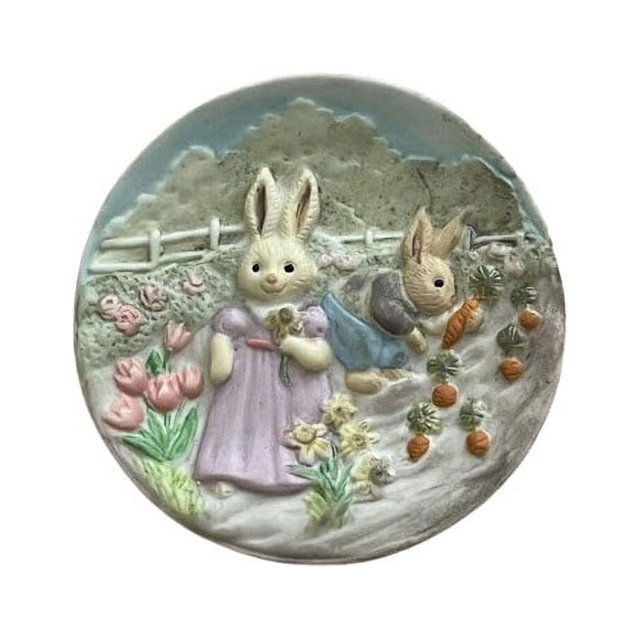 1993 Collector's Plate (Easter) 6.00 - Walmart Business Supplies