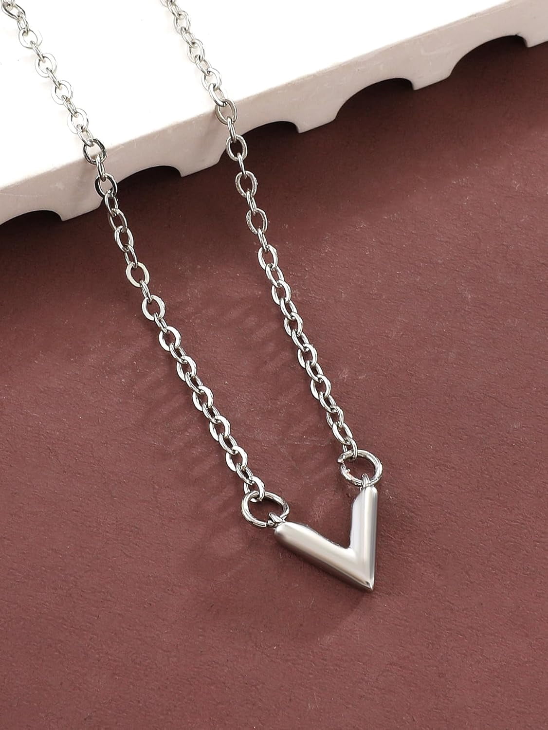 1Pc Letter V Pendant Necklaces Iron Cable Chain Necklaces for Women ...