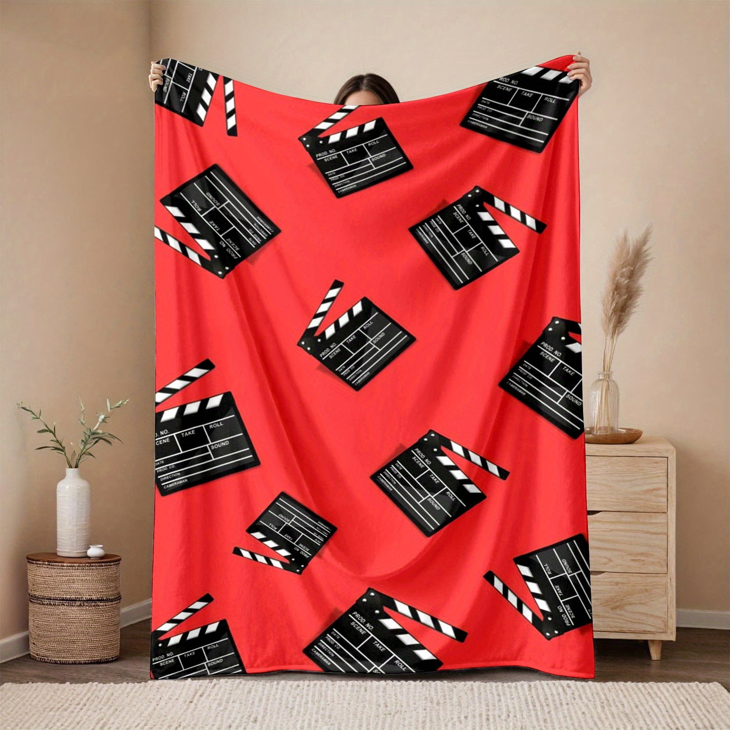 1pc 280gsm Clapperboard Patterned Flannel Blanket{Movie Lover'S Bedroom ...