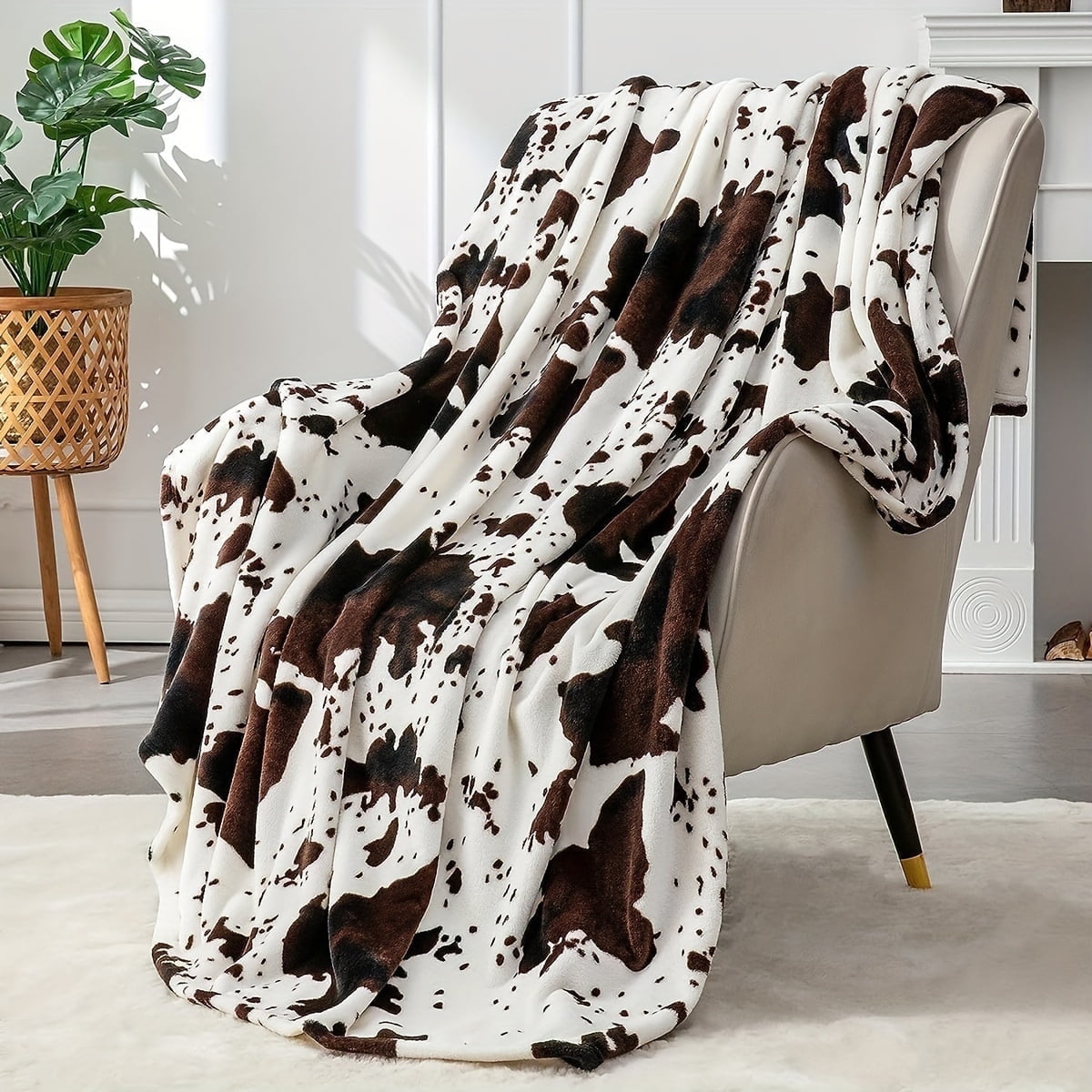 1pc Cozy Cow Print Fleece Throw Blanket - Soft, Warm, All-Season ...