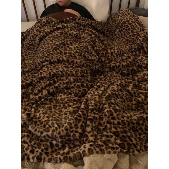 1pc Leopard Print Faux Fur Double Layer Blanket - Reversible Plush Warm ...