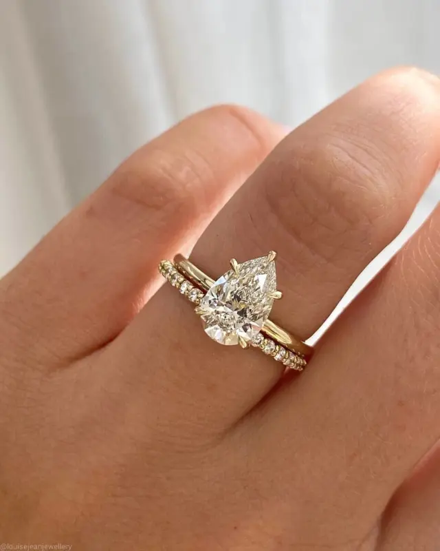 2.50 CT Pear Cut Moissanite Stone Engagement Ring With Matching Band ...