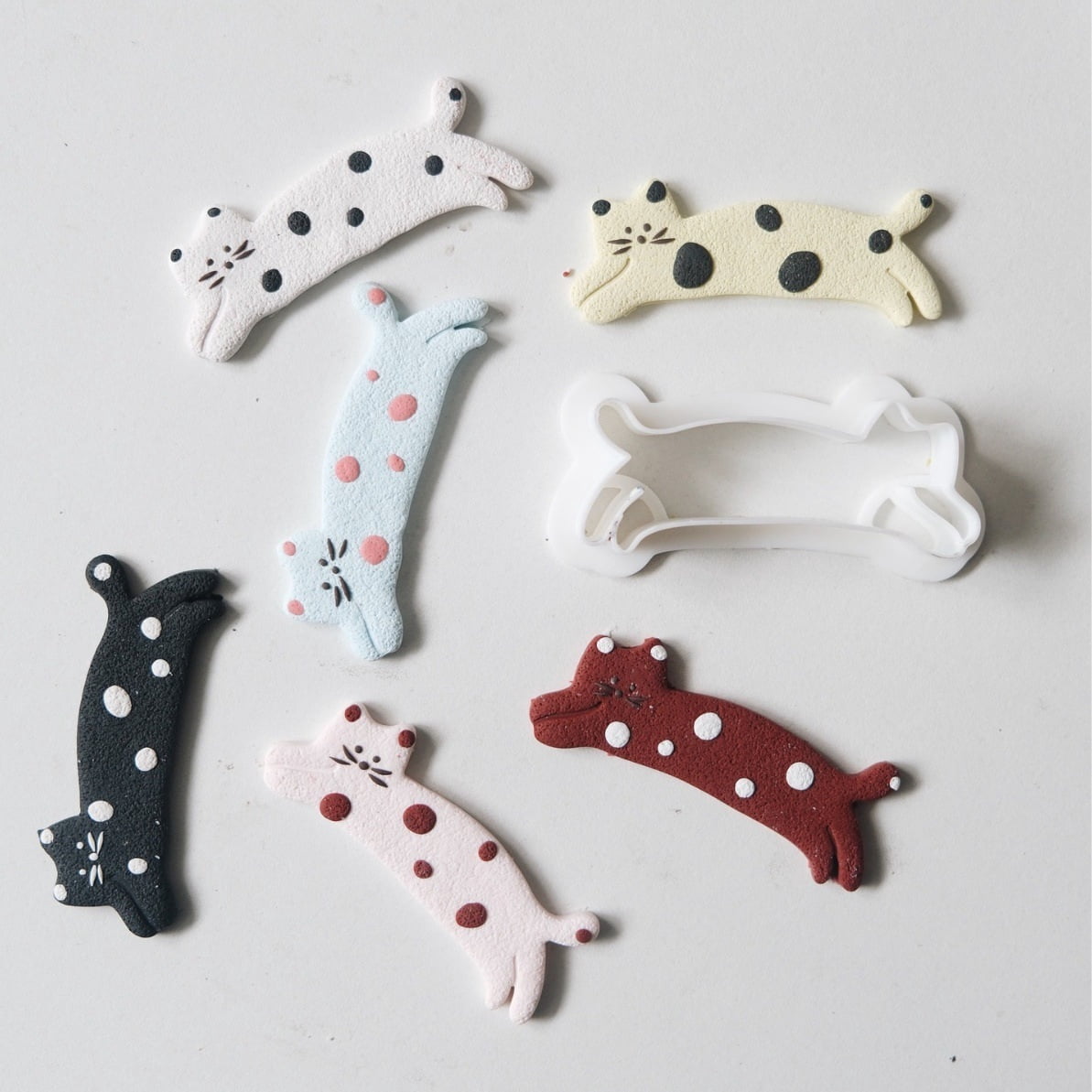 2-Piece Cat-Themed Soft Clay Molds Set for Creative DIY Crafts ...