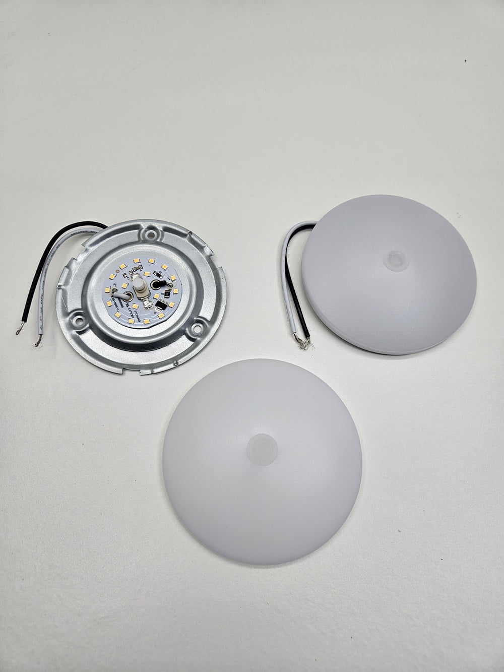 (2) White LED 4.5 inch Round Camper RV Trailer Dome Lights / Switch ...