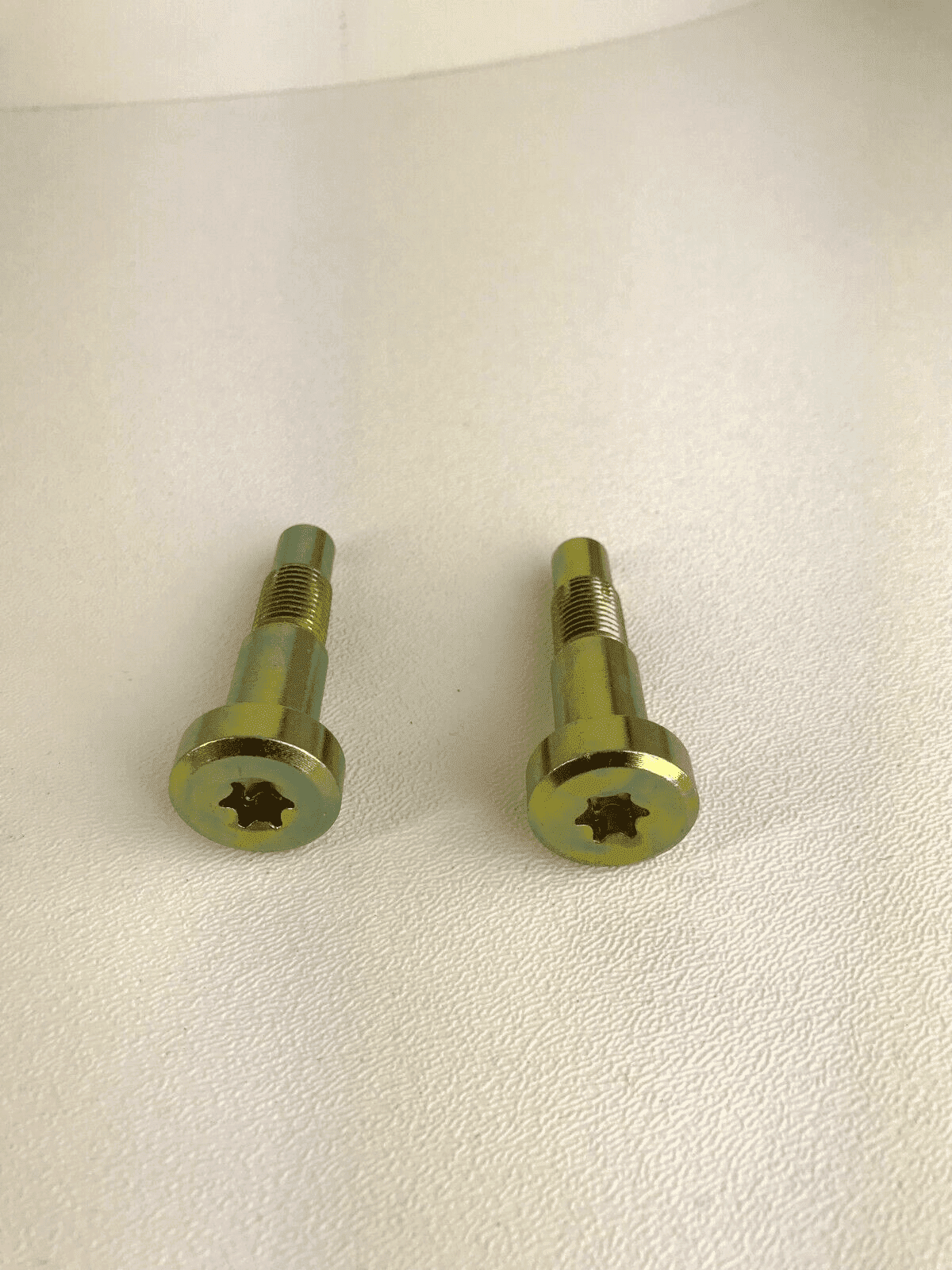 2 ea Jeep Wrangler TJ 1997 to 2006 Rear Seat Belt Harness Torx Bolts ...