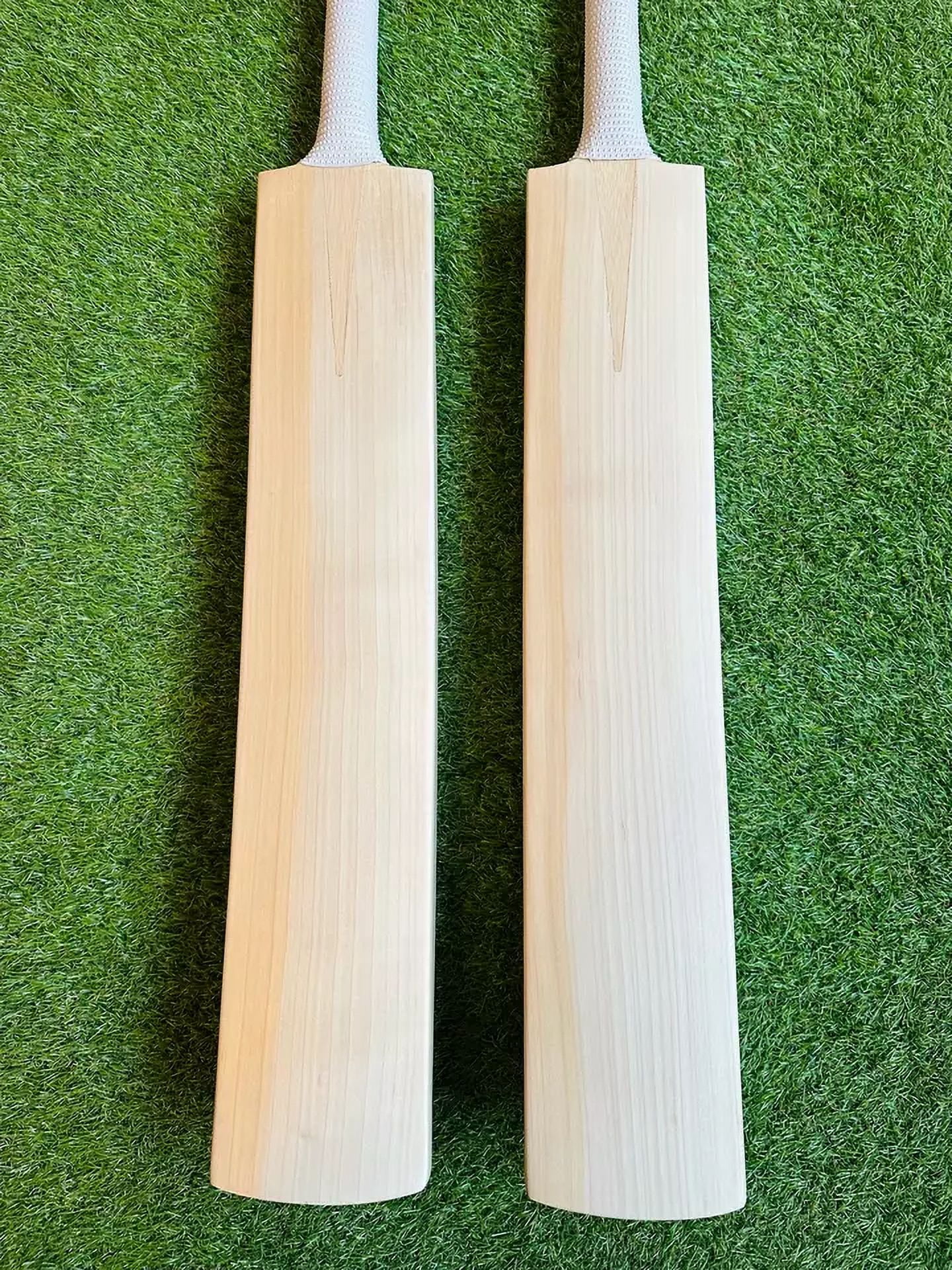 2 x Plain English Willow Cricket Bats - Ready to Play with Full Concave ...