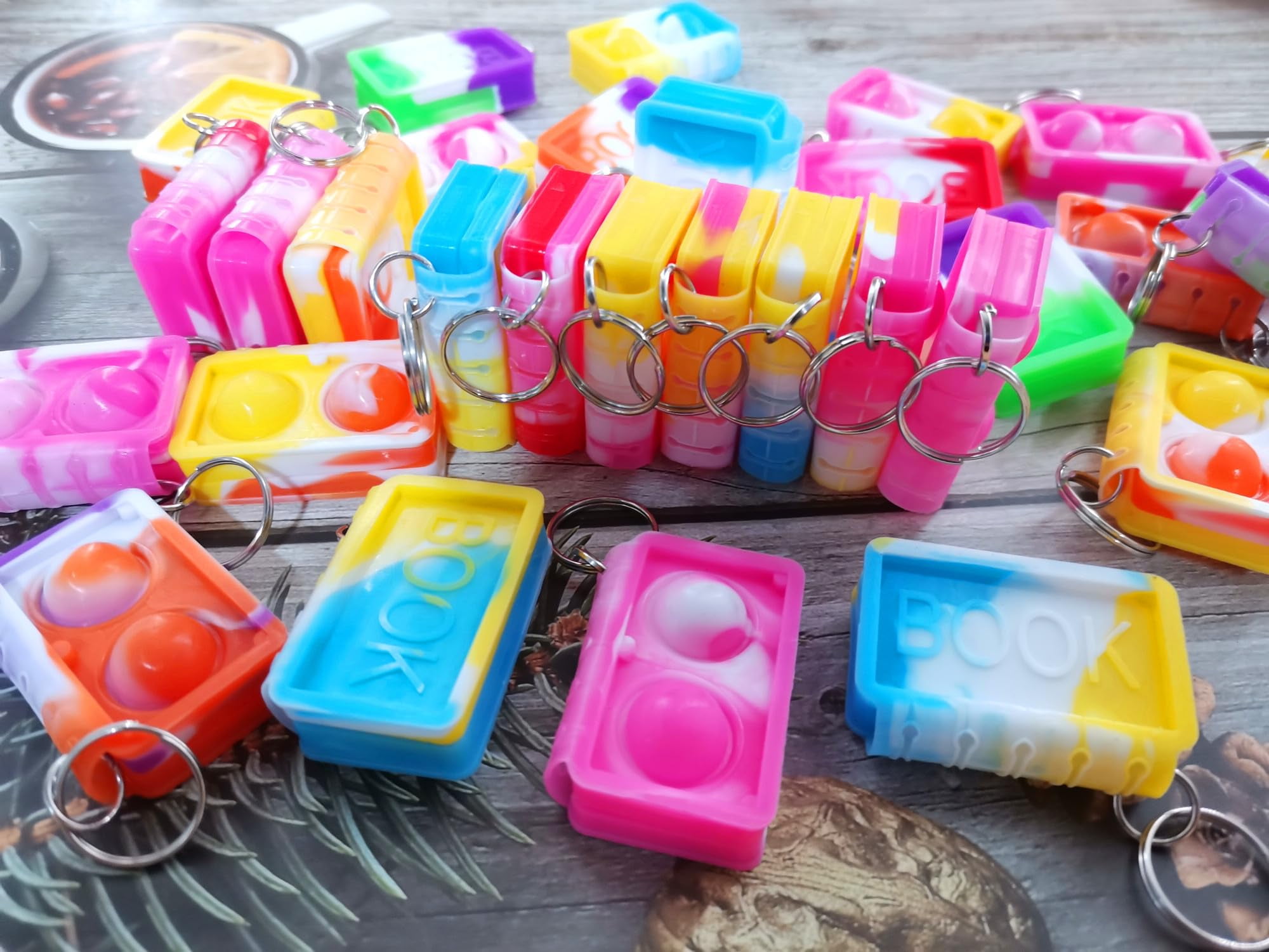 20 Packs Book Mini Assorted fidgets Toys for Kids Children Classroom ...