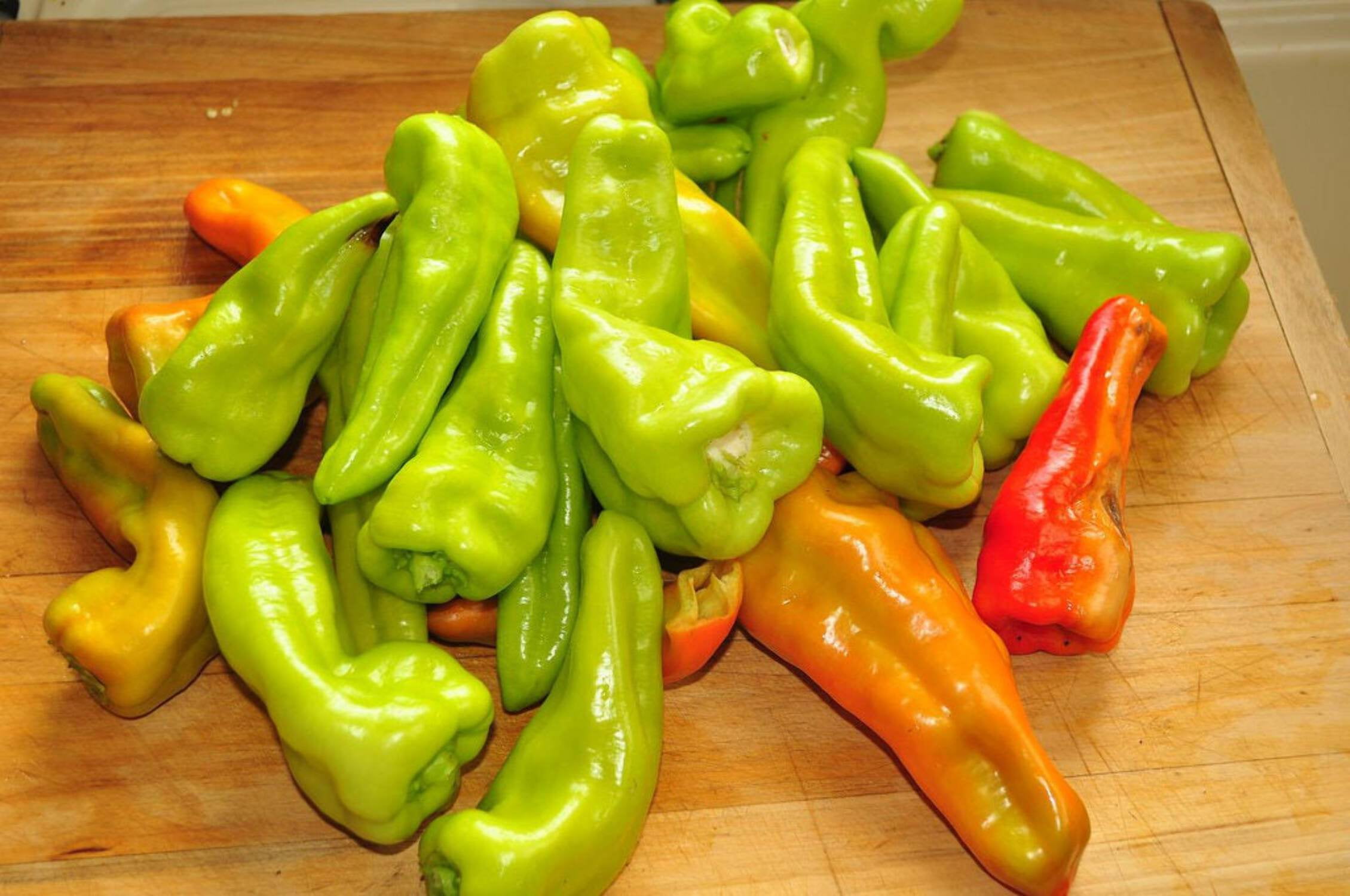200 Seeds HEIRLOOM BANANA Pepper Sweet Yellow Capsicum Annuum Vegetable ...