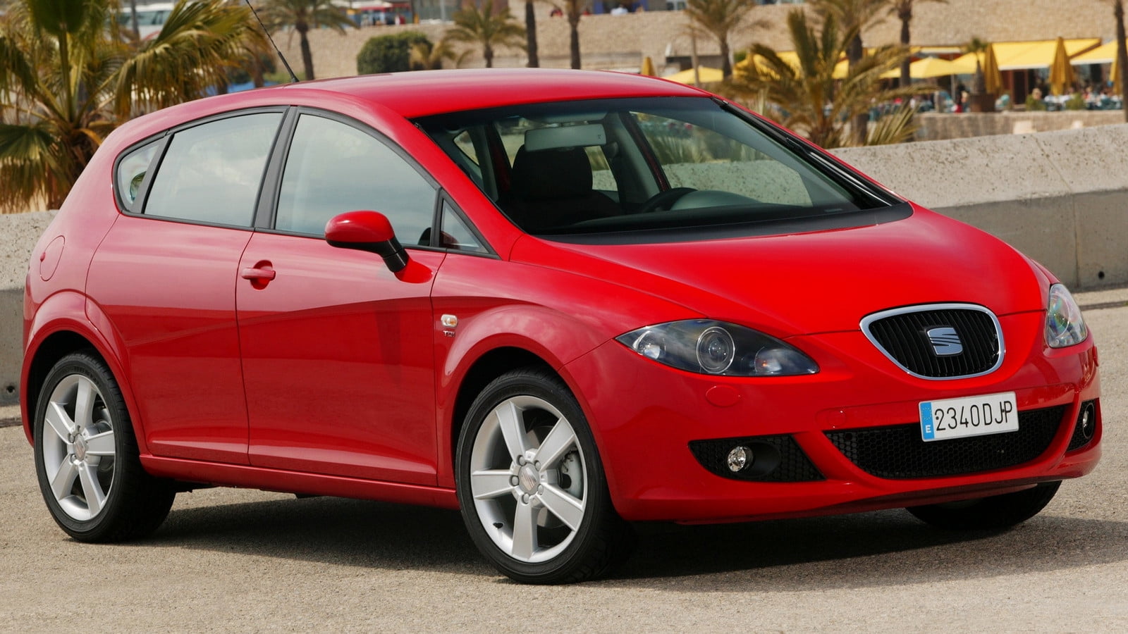 2005 Seat Leon Style B - 12x18 Inch Laminated Poster - Stunning Detail ...