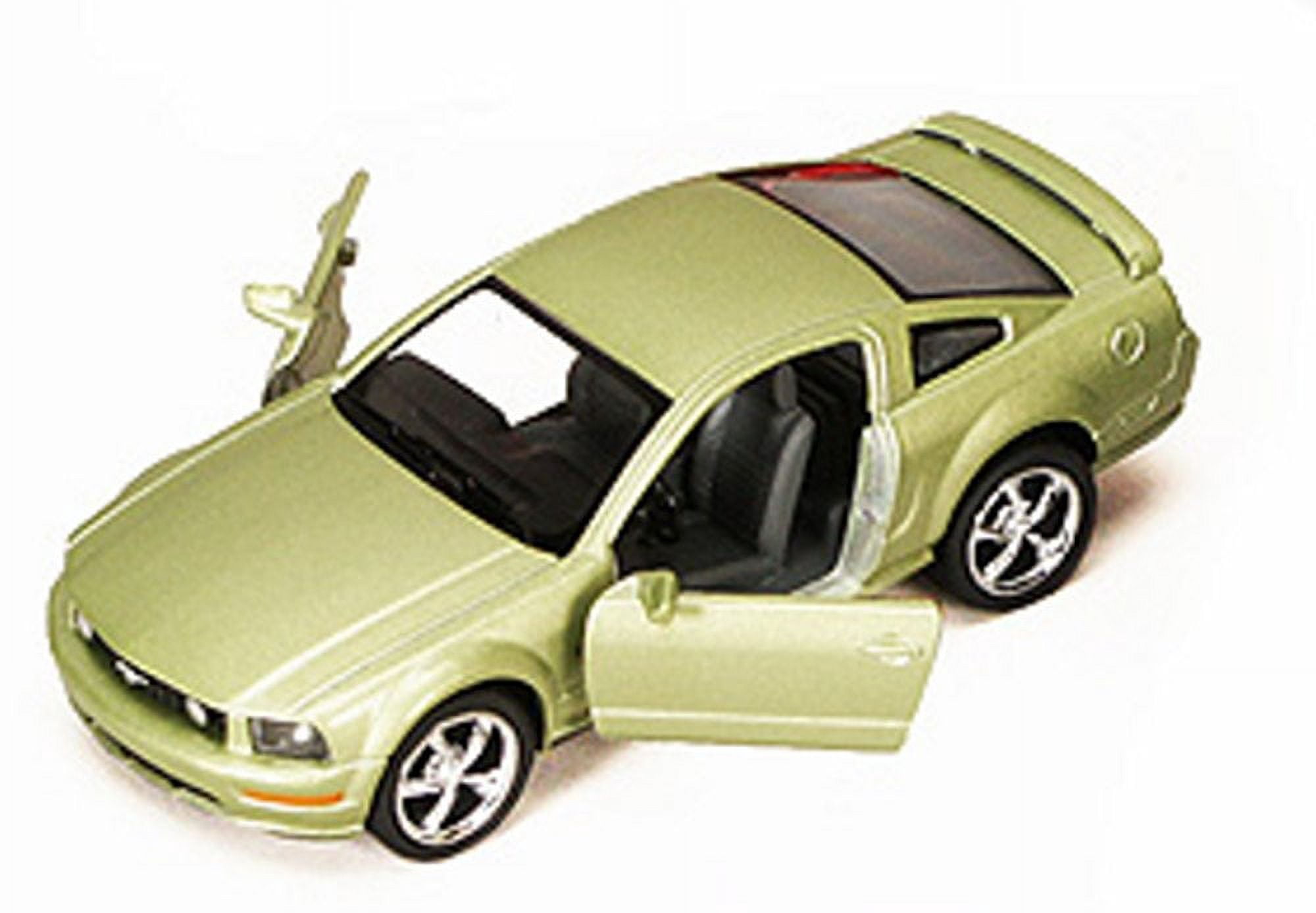 2006 Ford Mustang GT, Green - Kinsmart 5091D - 1/38 scale Diecast Model ...