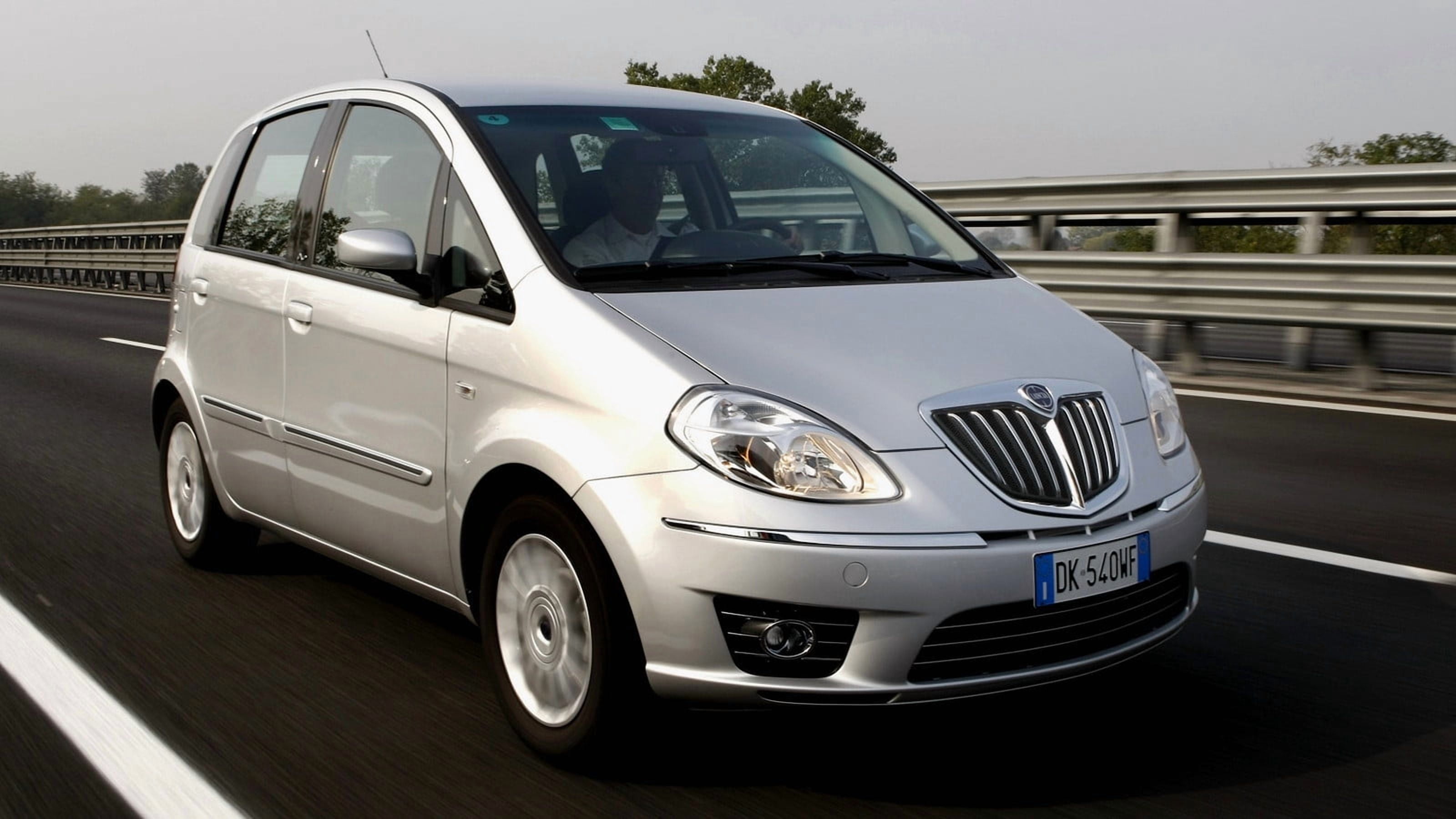 2007 Lancia Musa Car - 20x30 Inch Laminated Poster - Stunning Detail ...