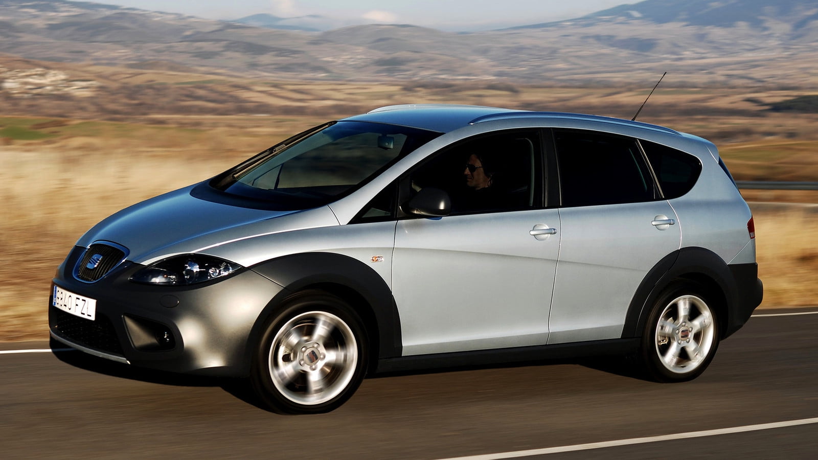 2007 SEAT Altea Freetrack Car - 20x30 Inch Glossy Laminated Poster ...