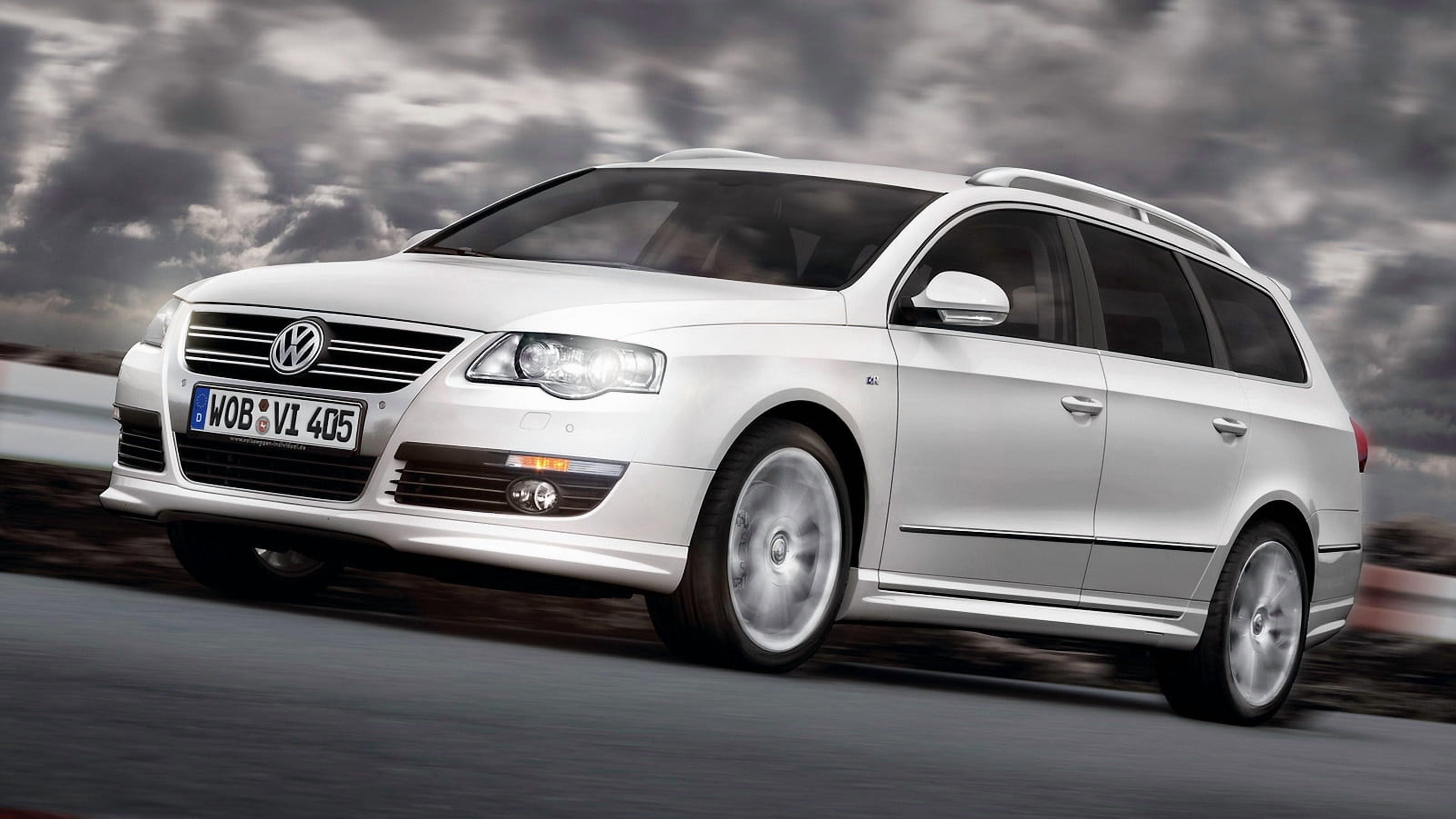 2007 Volkswagen Passat Variant R Line Car Poster - 20x30 Inch Glossy ...