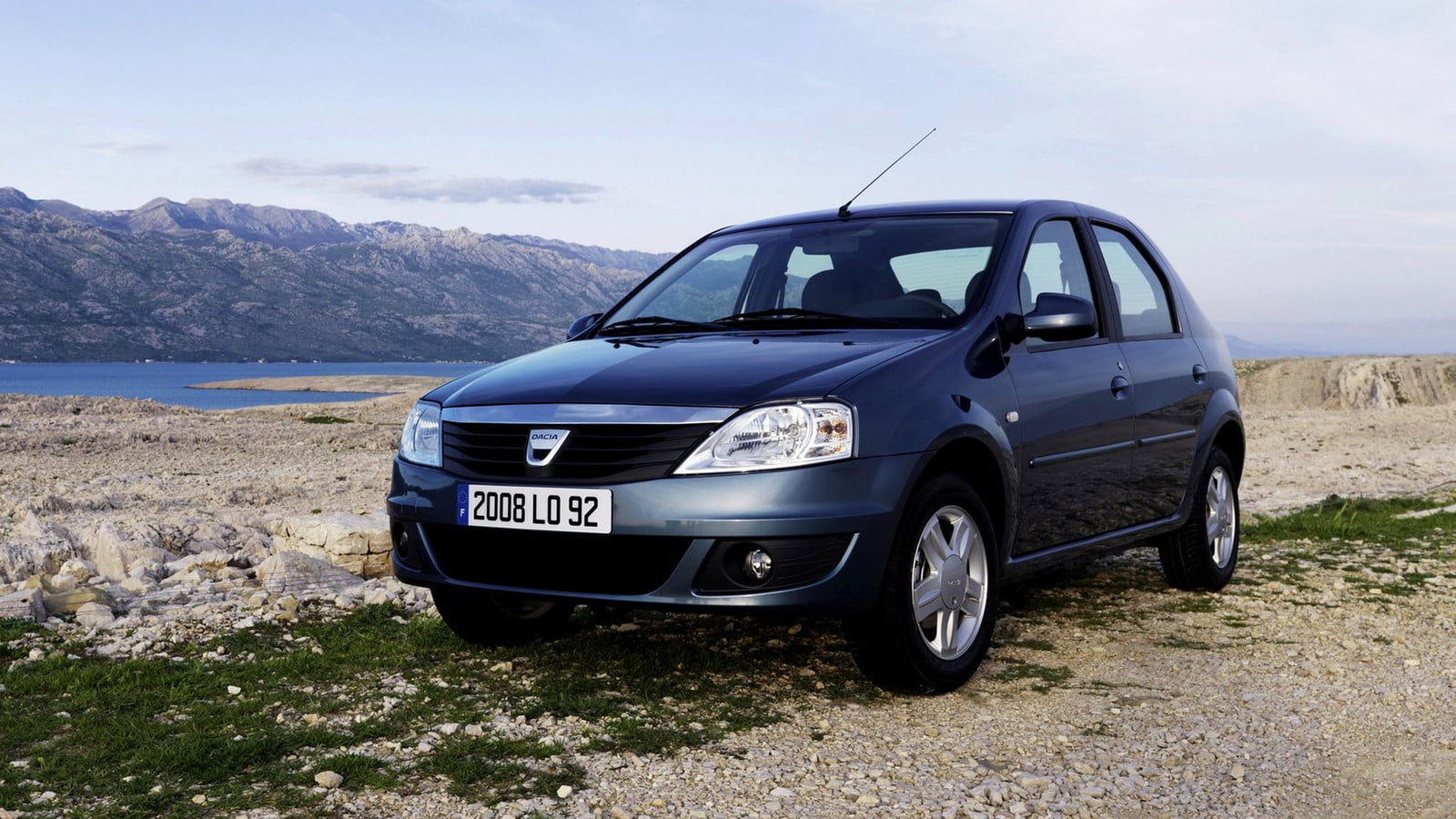 2008 Dacia Logan Car - 20x30 Inch Glossy Laminated Poster - Stunning ...