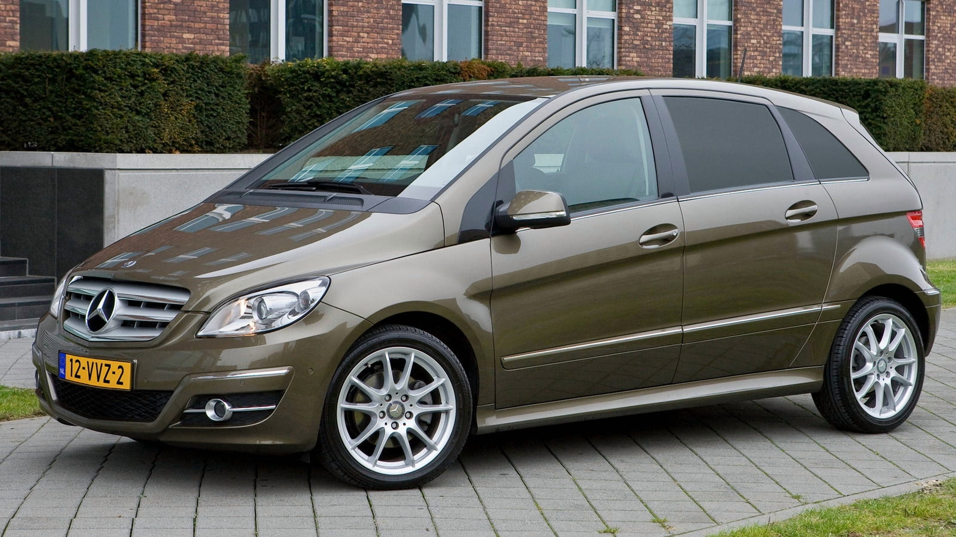 2008 Mercedes-Benz B Class Car - 12x18 Inch Laminated Poster - Stunning ...