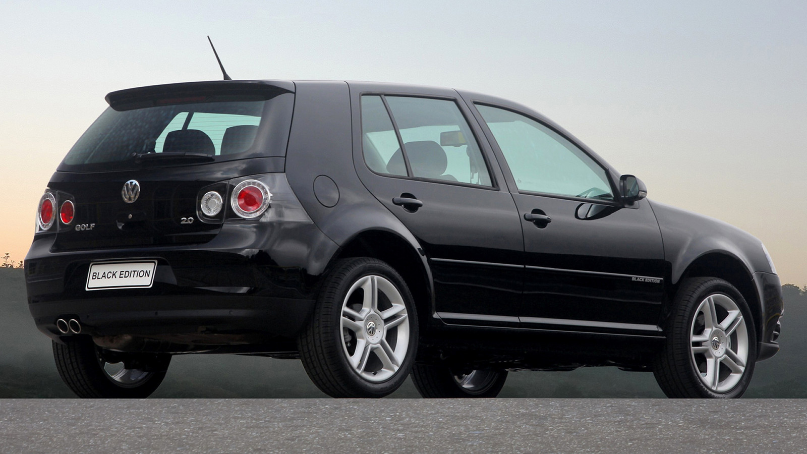 2009 Volkswagen Golf Black Edition 5 Door BR Car Poster - 24x36 Inch ...