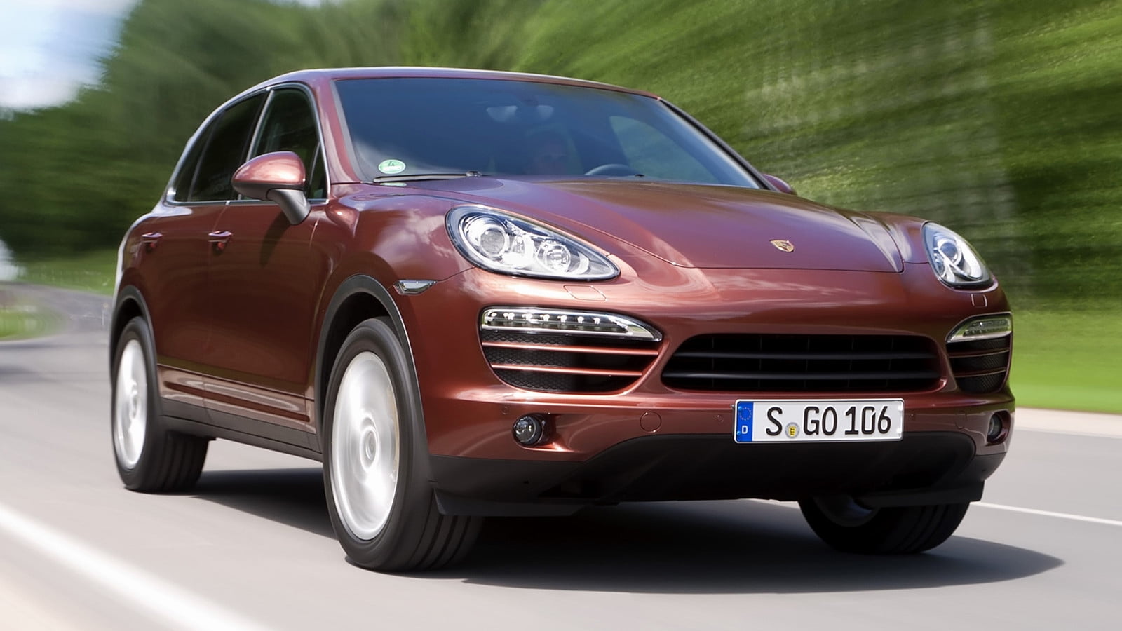 2010 Porsche Cayenne - 20x30 Inch Laminated Poster - Stunning Detail ...