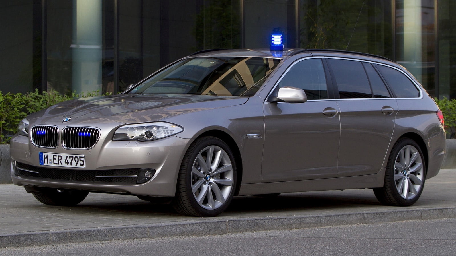 2011 BMW 5 Series Touring Covert Vehicle Car - 24x36 Inch Laminated ...