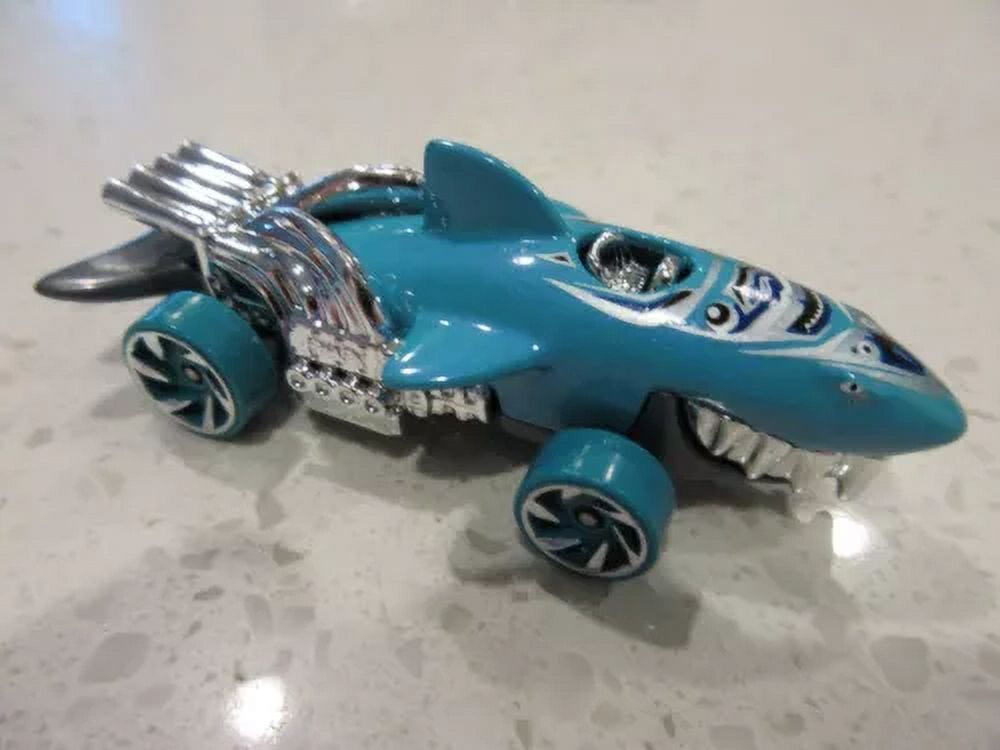 2011 Hot Wheels Sharkcruiser Shark Blue 1:64 DIECAST Toy Race Car ...