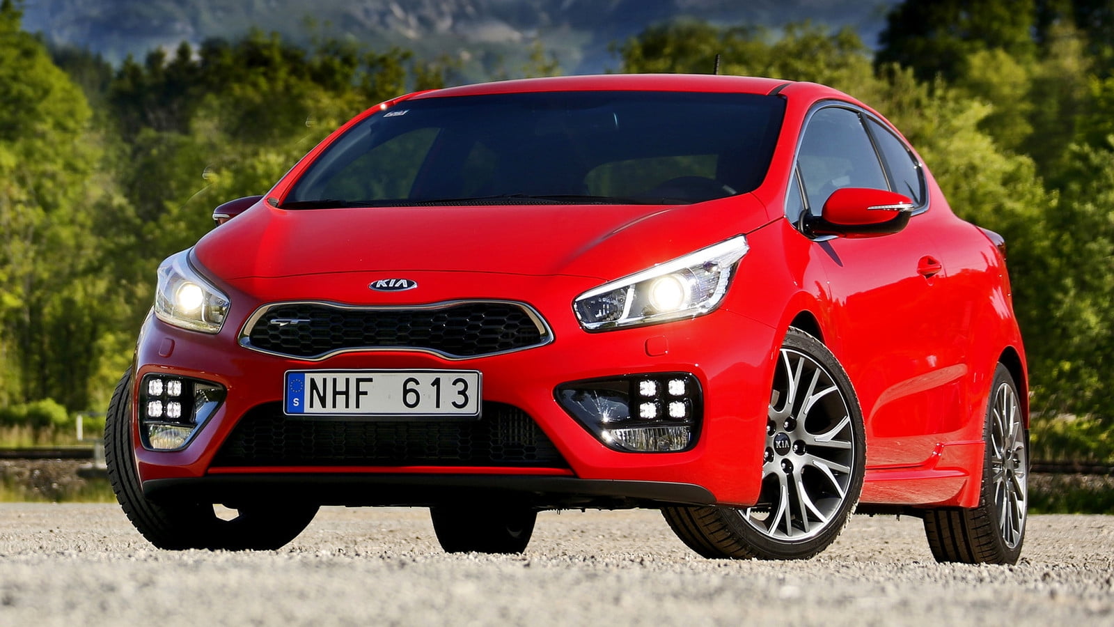 2013 Kia Pro Ceed GT Car - 24x36 Inch Glossy Laminated Poster ...