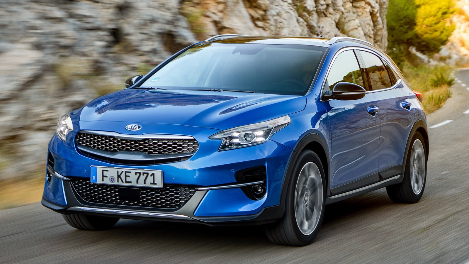 2019 Kia XCeed Car - 20x30 Inch Glossy Laminated Poster - Stunning ...
