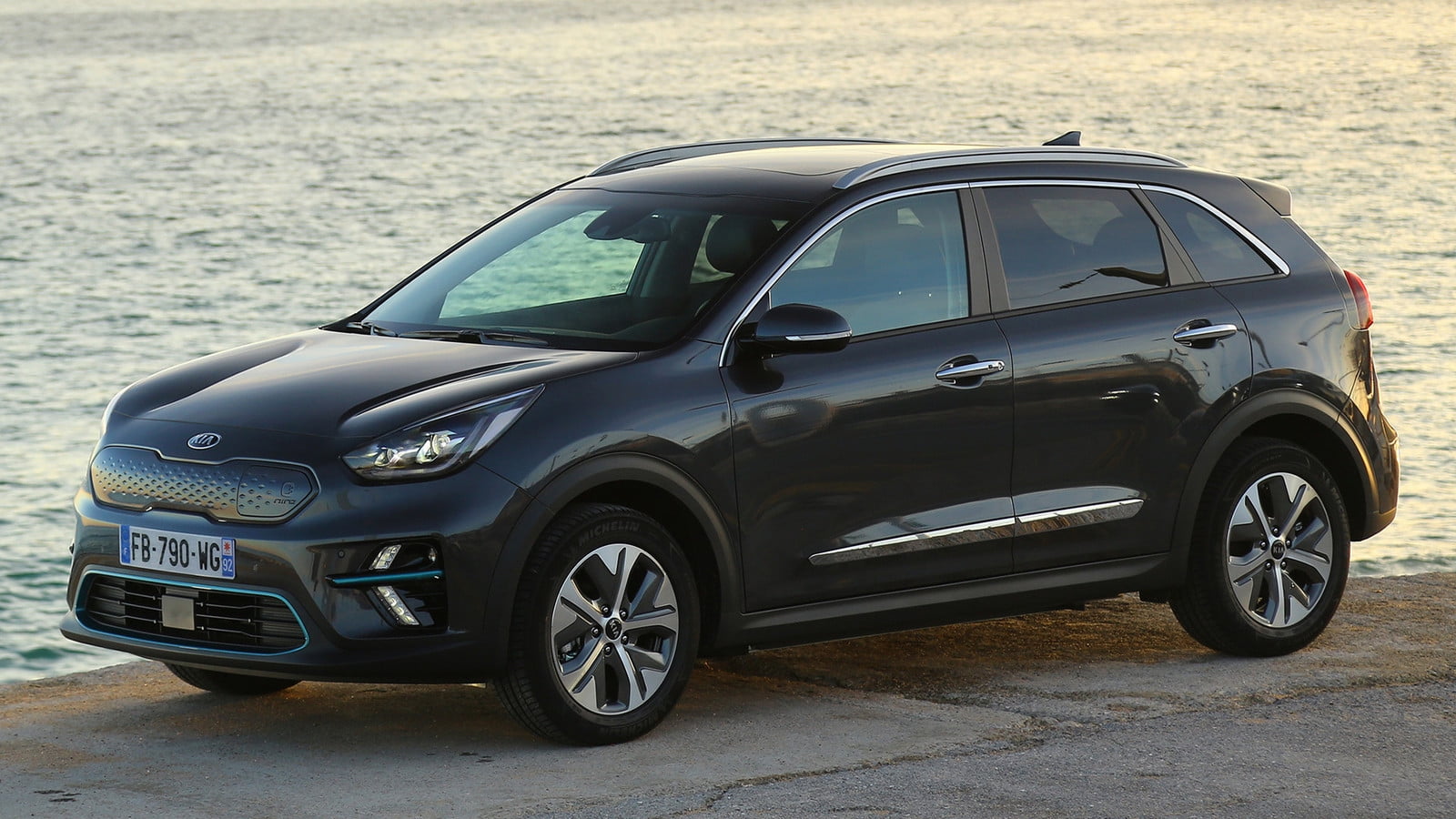 2019 Kia e-Niro Style A - 20x30 Inch Laminated Poster - Stunning Detail ...