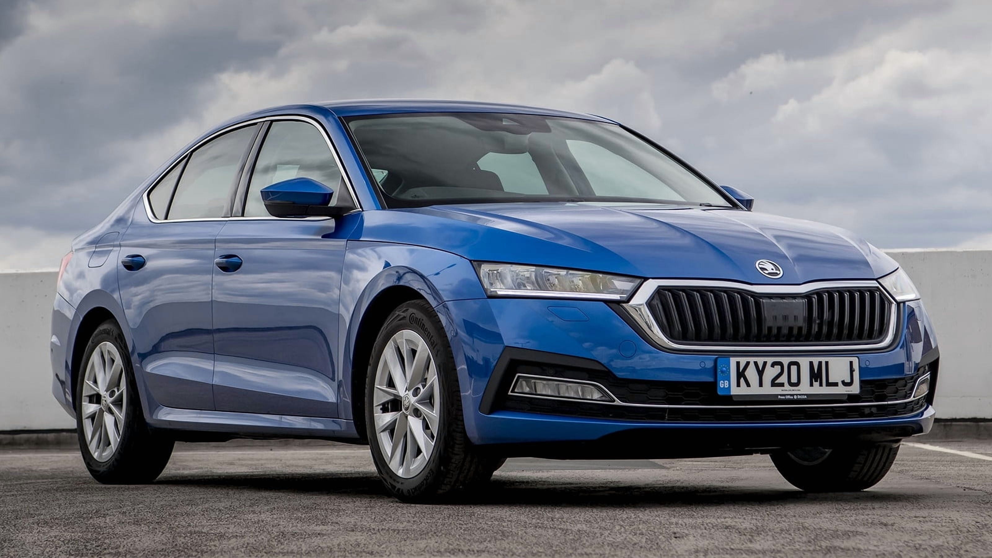 2020 Skoda Octavia UK - 24x36 Inch Glossy Laminated Poster - Stunning ...