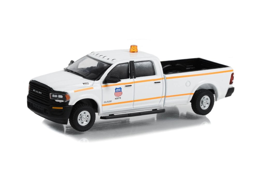 2022 Dodge Ram 2500, White - Greenlight 30387/48 - 1/64 scale Diecast ...