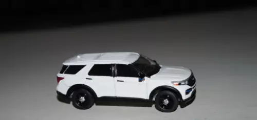 2022 Ford Explorer Interceptor White Police Diecast Car 1/64 Greenlight ...