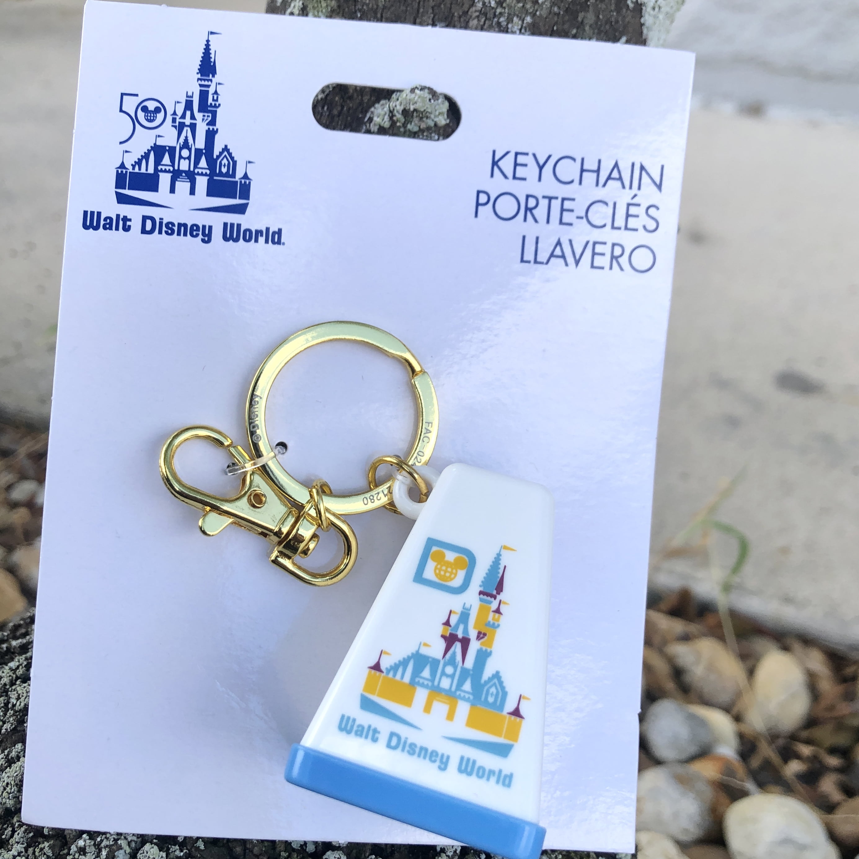 2022 Walt Disney World 50th Anniversary Vault Keychain Viewfinder ...