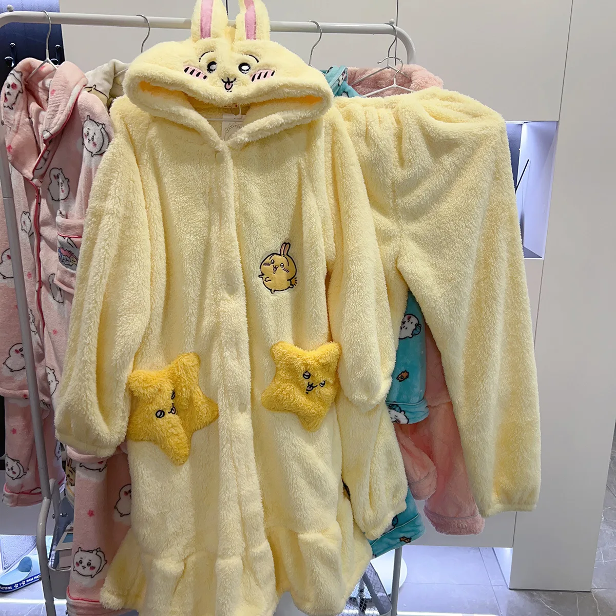 2024 Winter New Chiikawa Coral Velvet Nightgown Hachiware Usagi ...