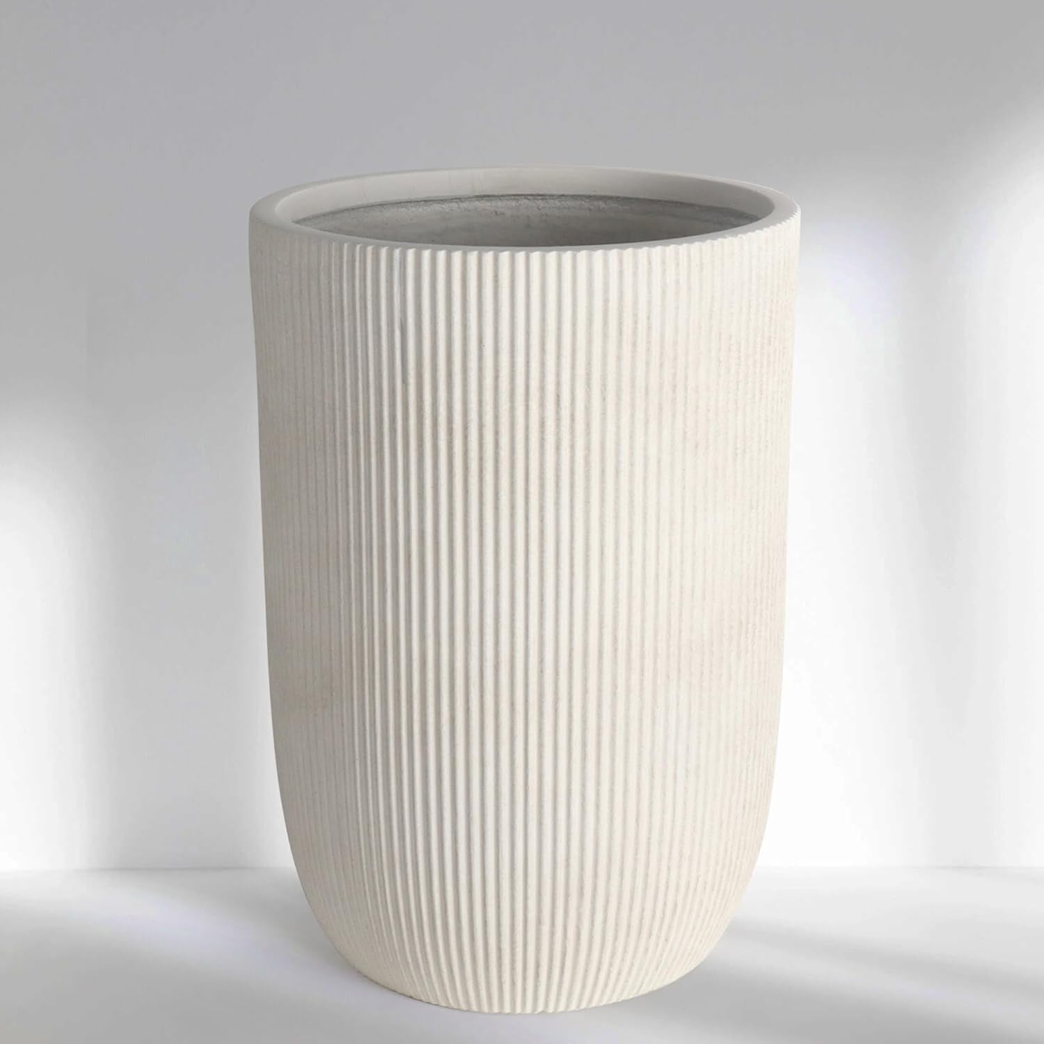 21.26" H Tall Planter, Large Indoor Outdoor Decorative Pot with ...