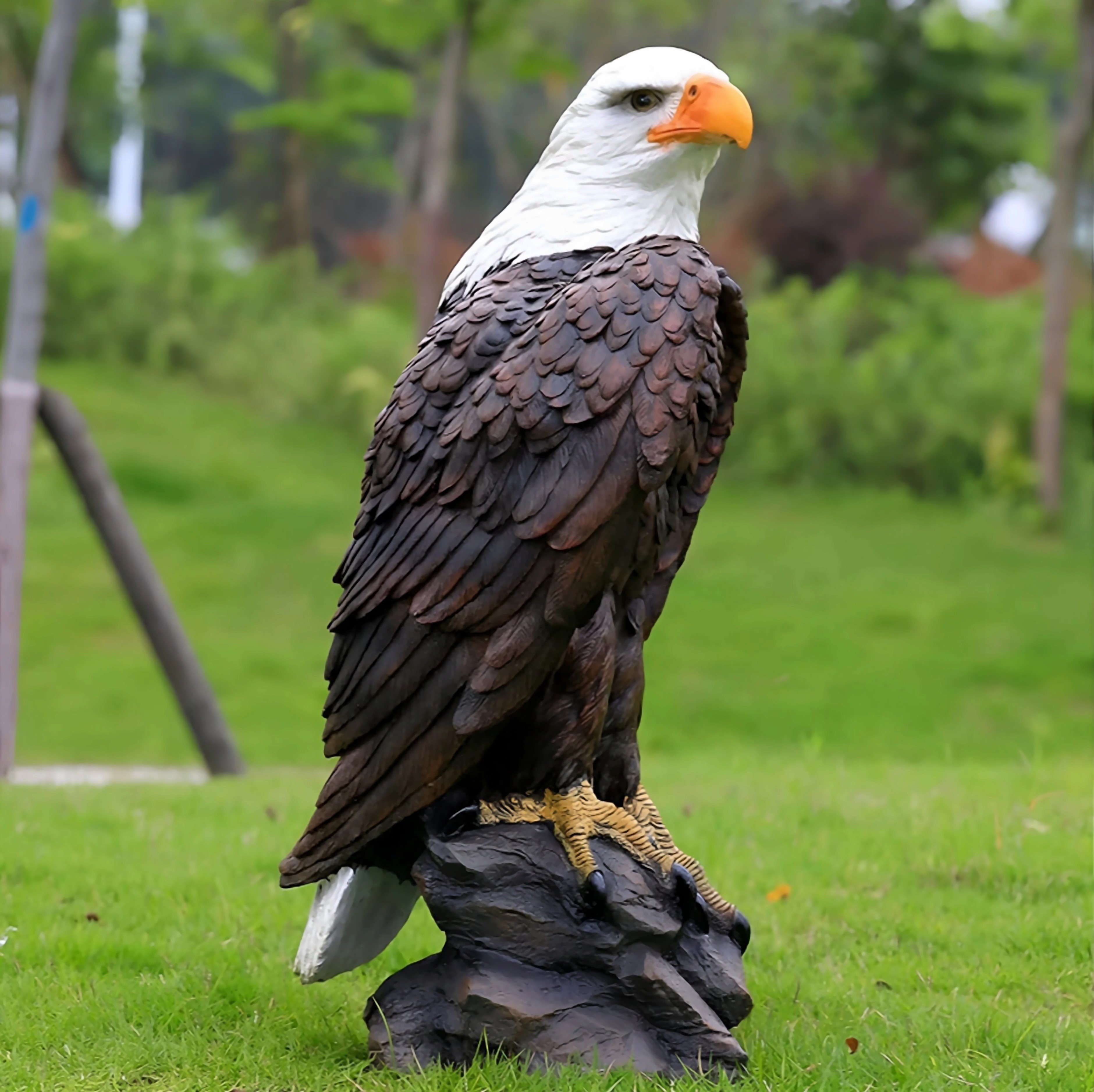 SMALL FLYING EAGLE STATUE - Walmart.com