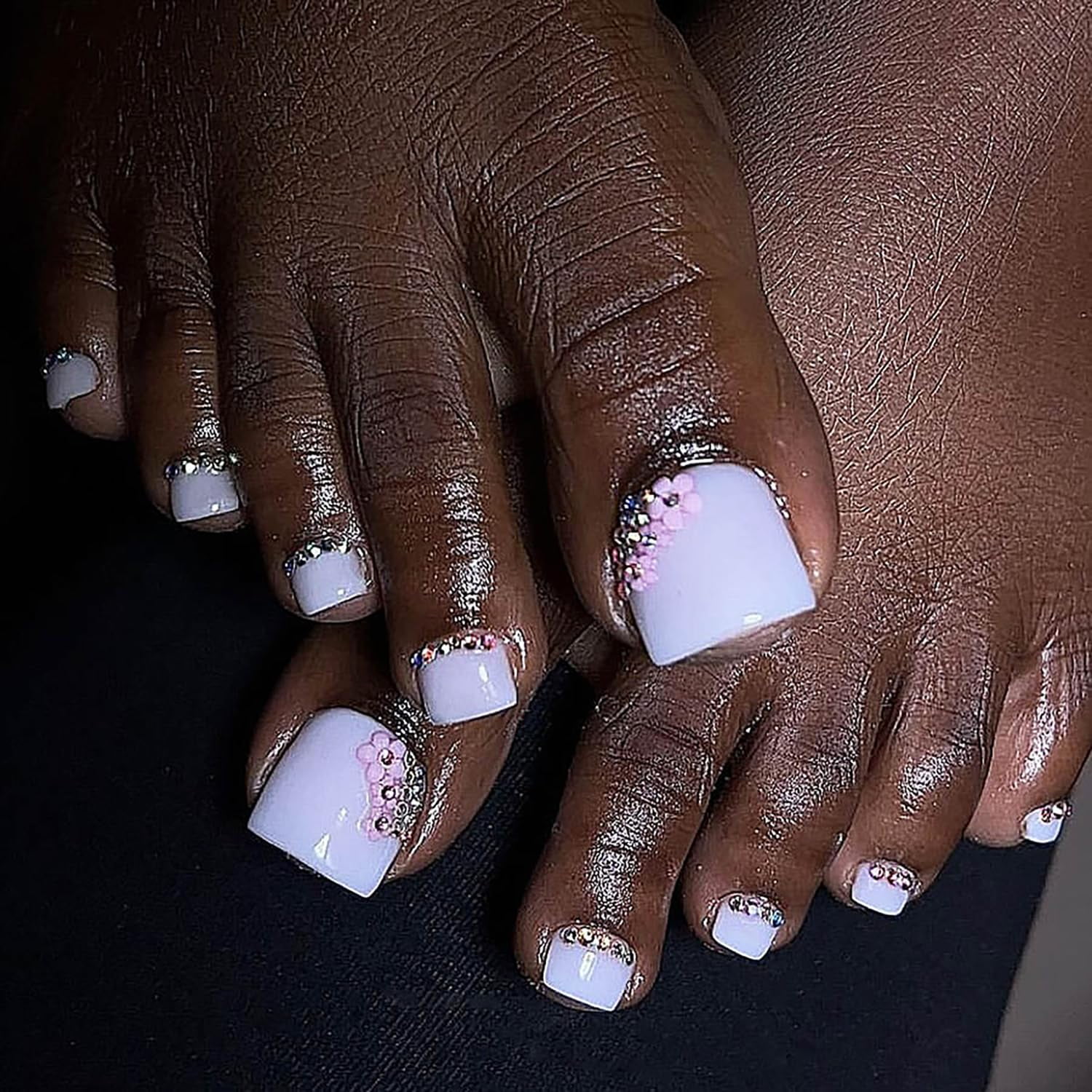 24 Pcs White Toenail Press ons Square Short Press on Toenails Rhinestone Designs Fake Toe Nails ...