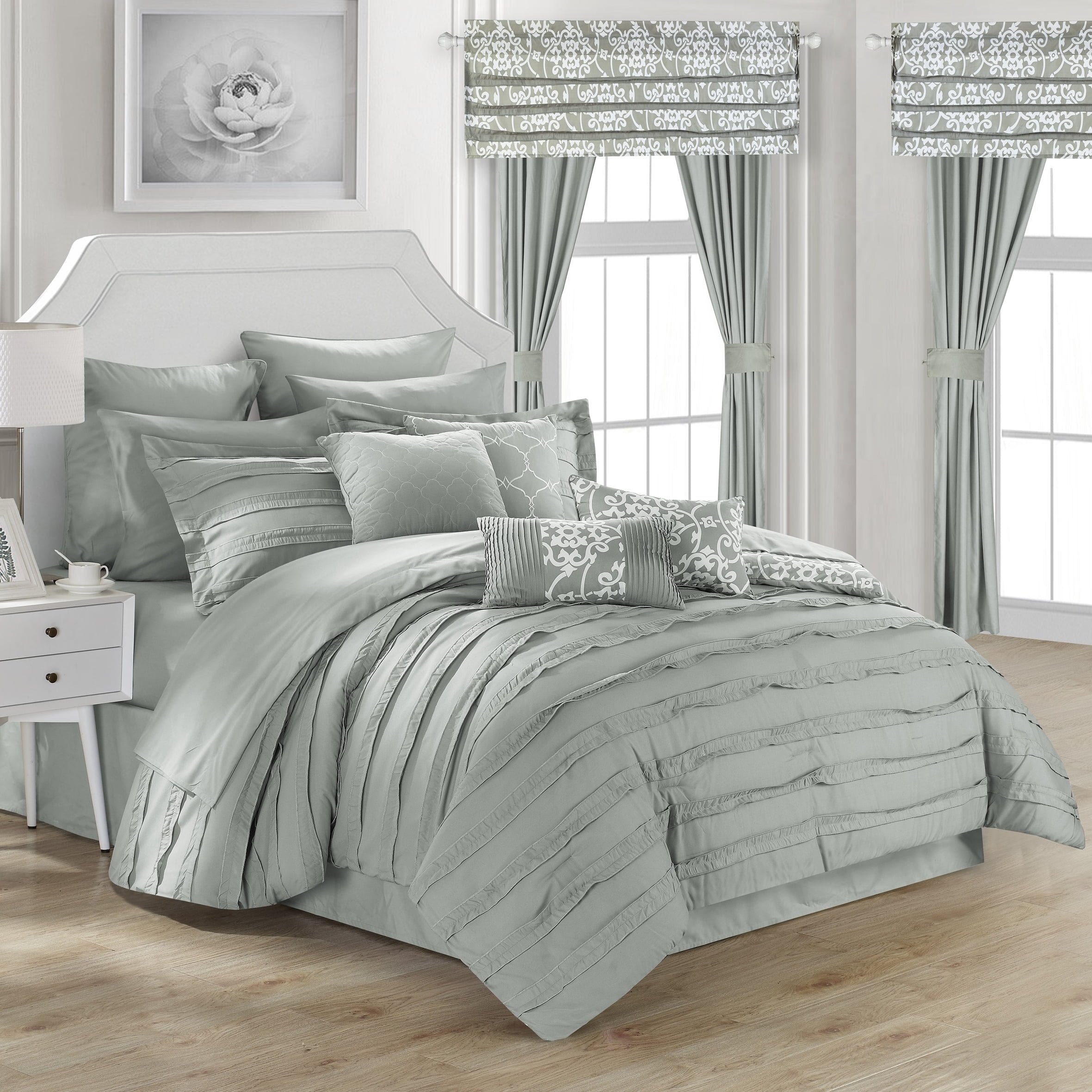 24 Piece Hailee Reversible Printed 2-in-1 look Comforter Set includes ...