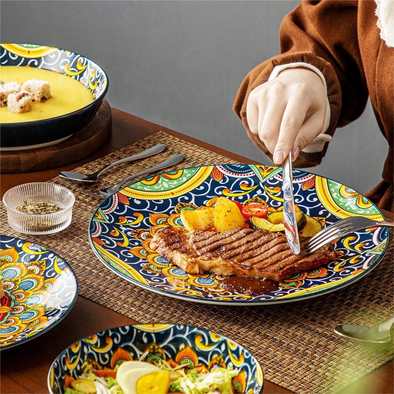 24 Pieces Dinnerware Set, Multicolour Set, Polychrome, Porcelain ...