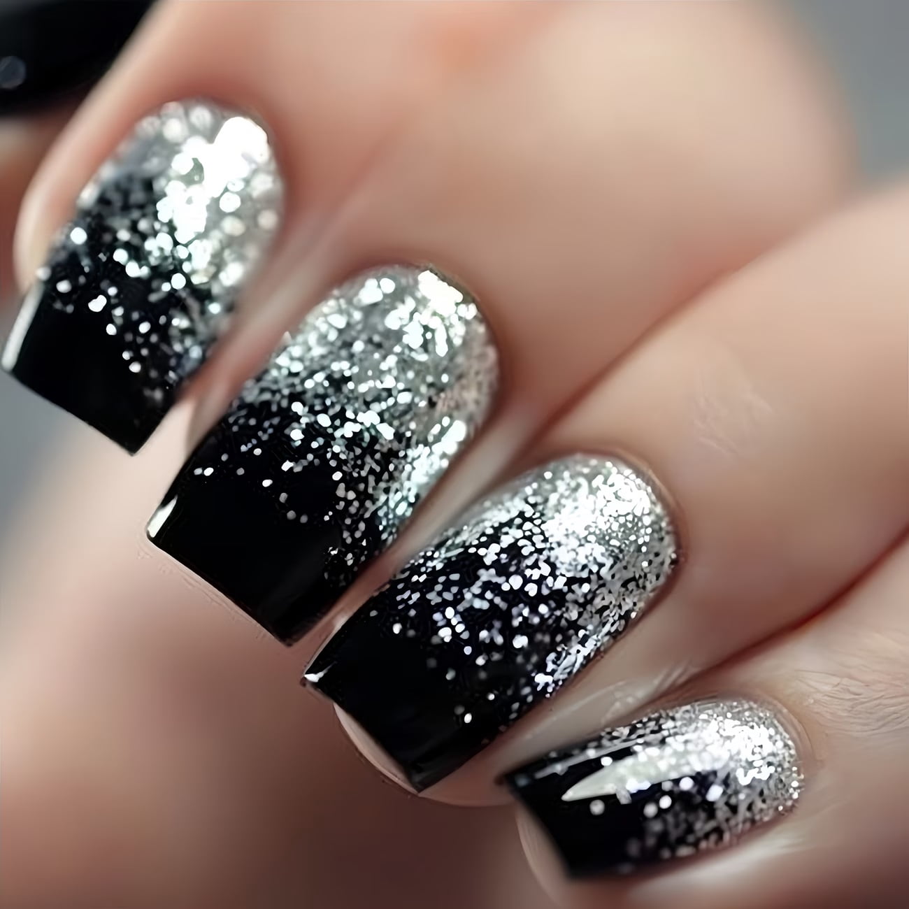 24 Pieces False Press on Nails Set with Black Edge and Silver Glitter ...