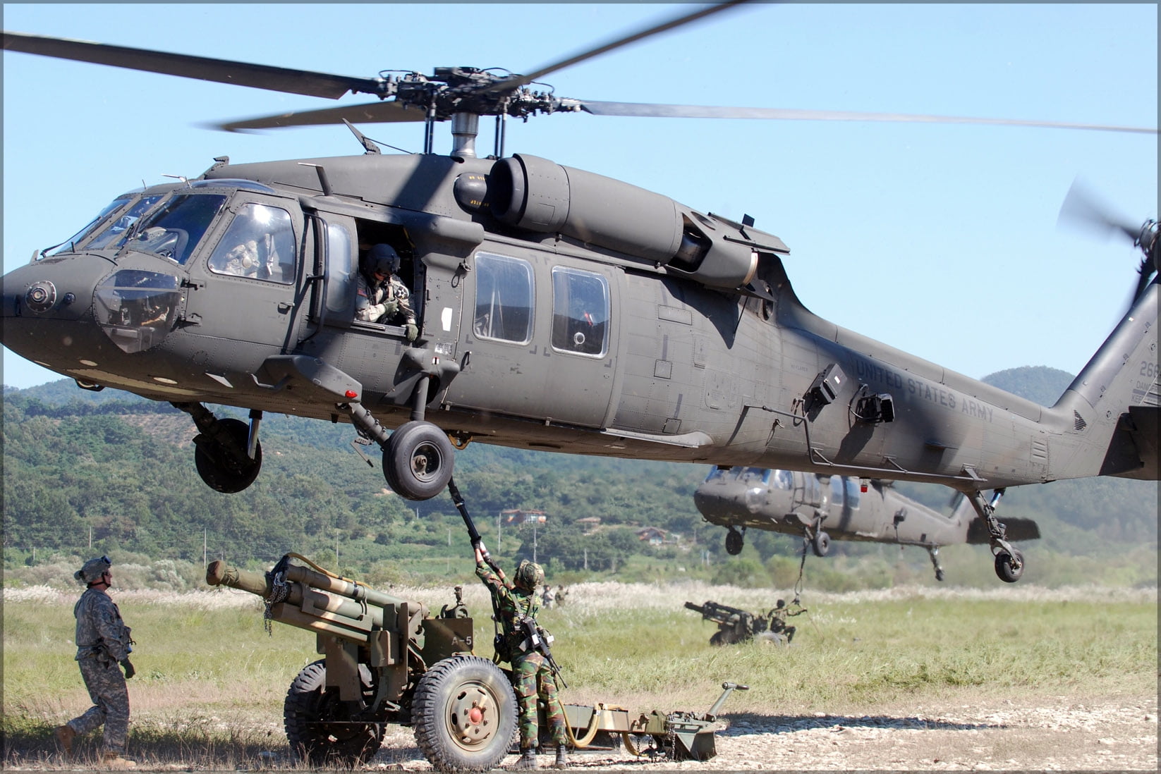 24"x36" Gallery Poster, ROK 105 mm Howitzer Loading onto UH-60 Black ...