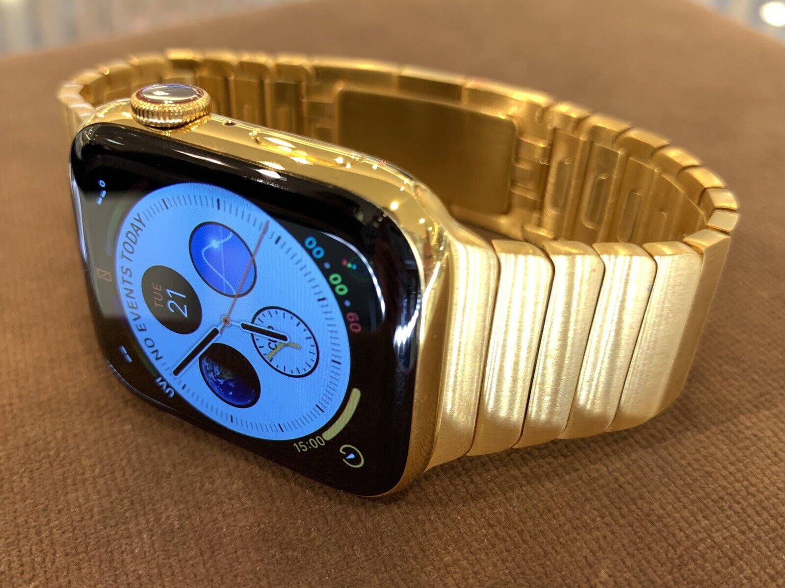 24K Gold Plated 45MM iWatch SERIES 8 Stainless Steel Link GPS LTE O2 ...
