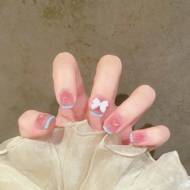 24Pcs/Set Nail Art Fake Nails with Diamonds Pink Silver Glitter Wearing ...