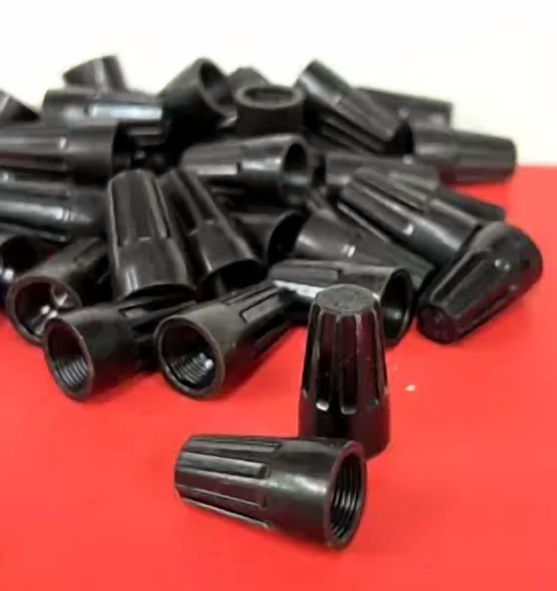 25-Pk Black Medium Wire Connectors Screw-On Twist Nuts 12 14 New Eagle ...