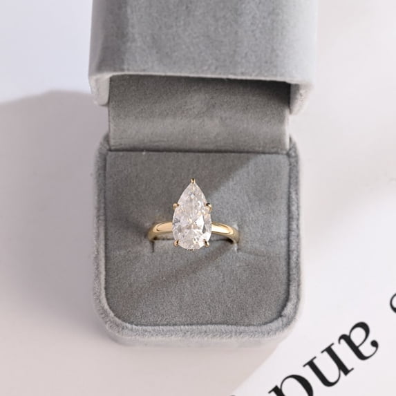 2Ct Pear Cut Real Moissanite Diamond Engagement Ring In 14K Yellow Gold ...